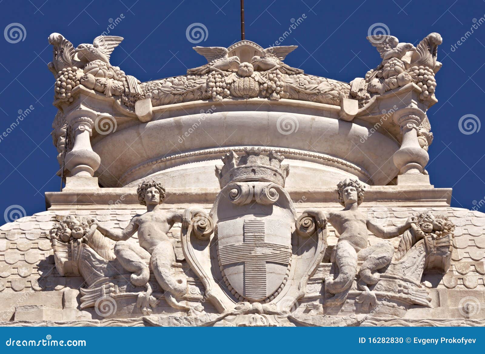Emblem of Marseille at the Longchamp Palace Stock Photo - Image of ...