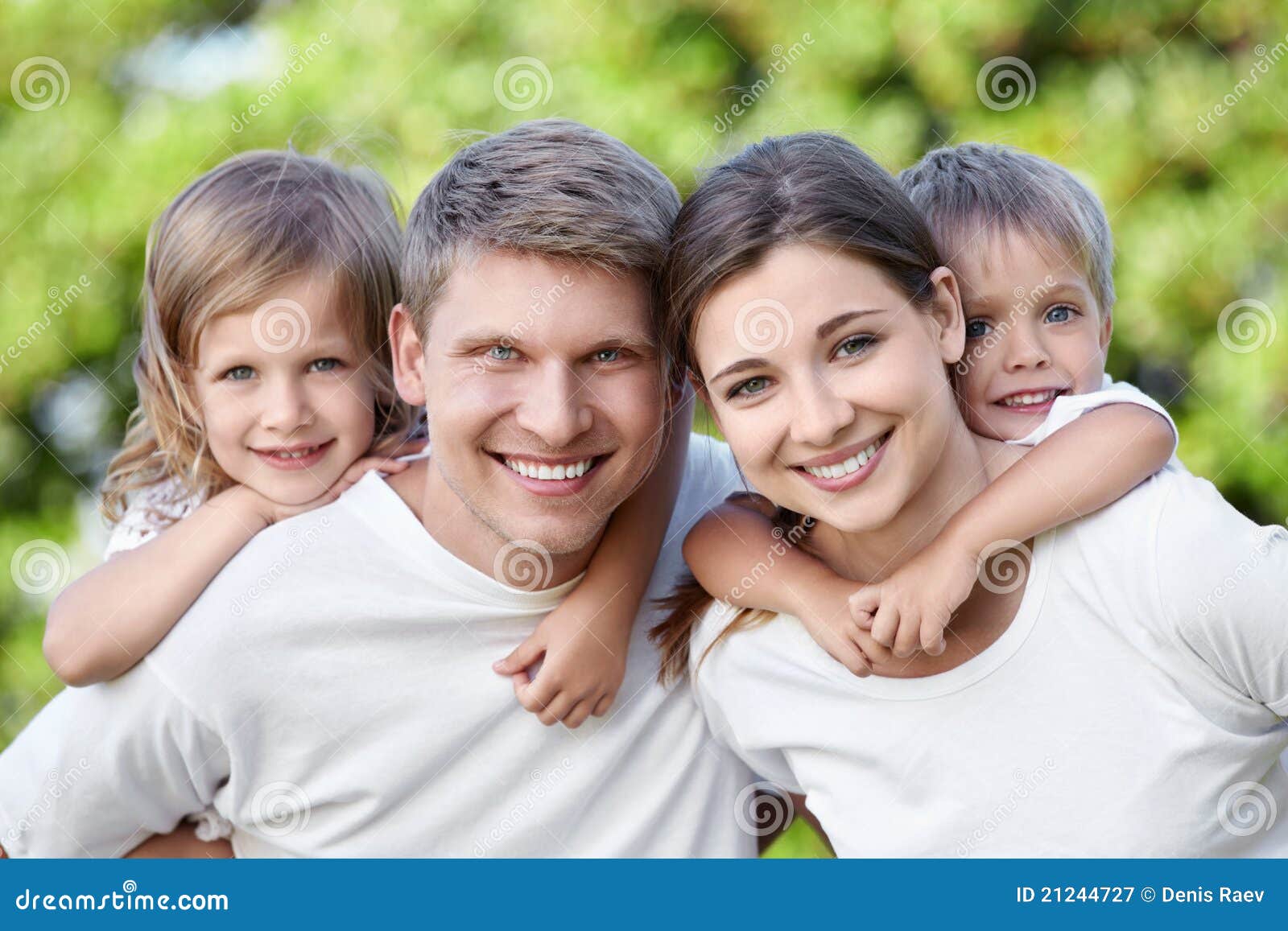 Embracing family stock image. Image of outdoors, green - 21244727