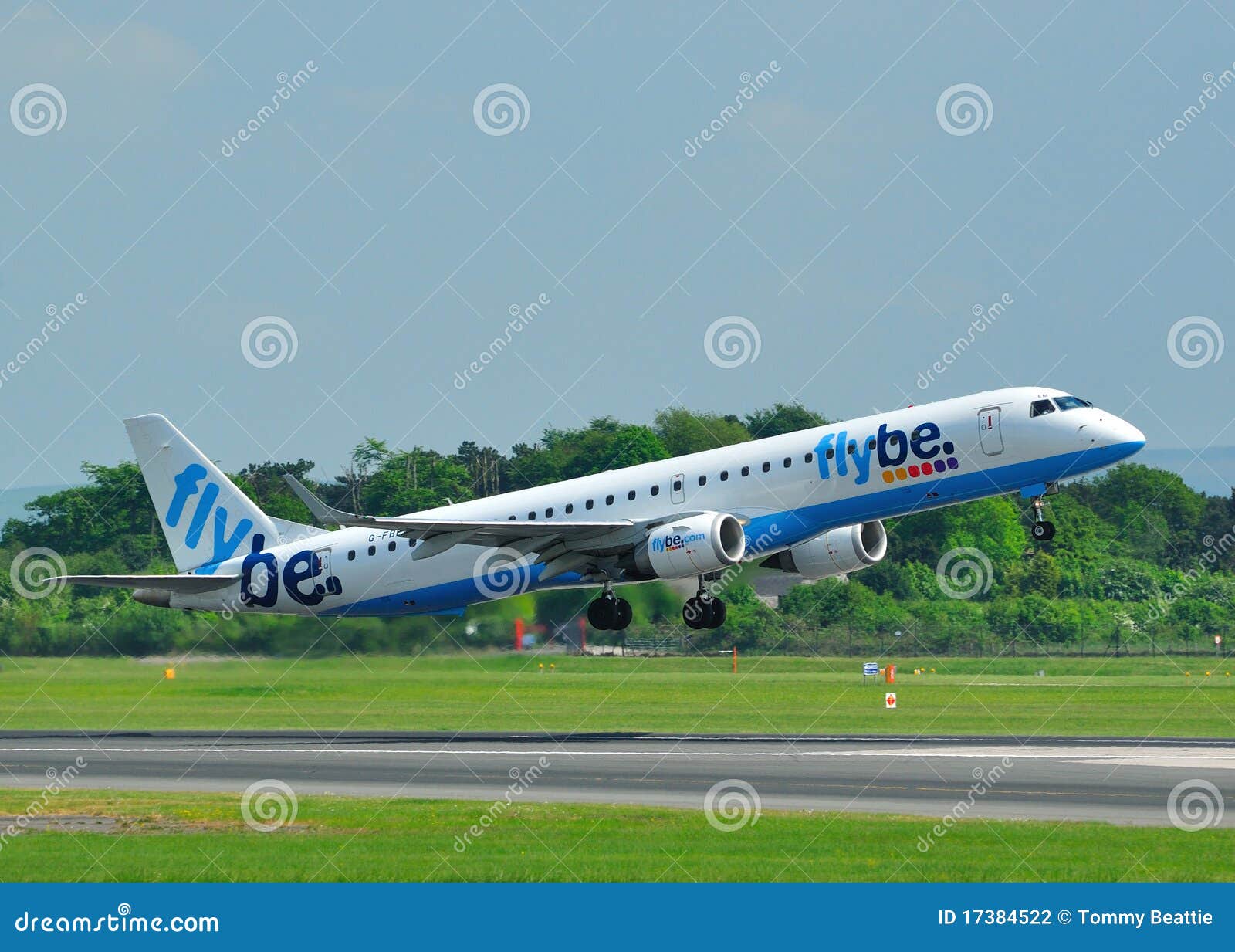 Embraer 195 Flybe editorial photography. Image of airline - 17384522
