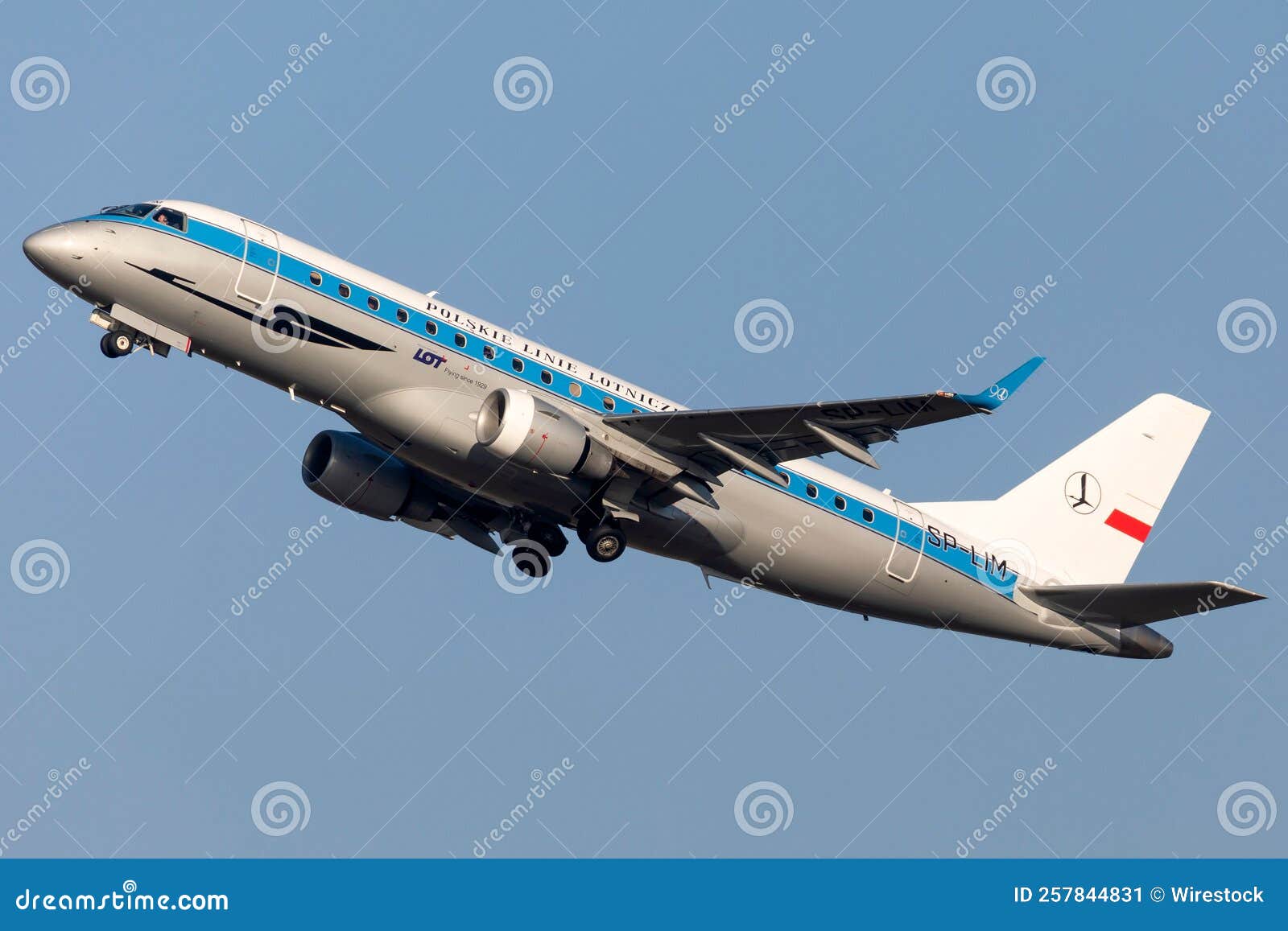 Embraer 170 (E170) of Lot Polish Airlines Flying in the Day Editorial ...