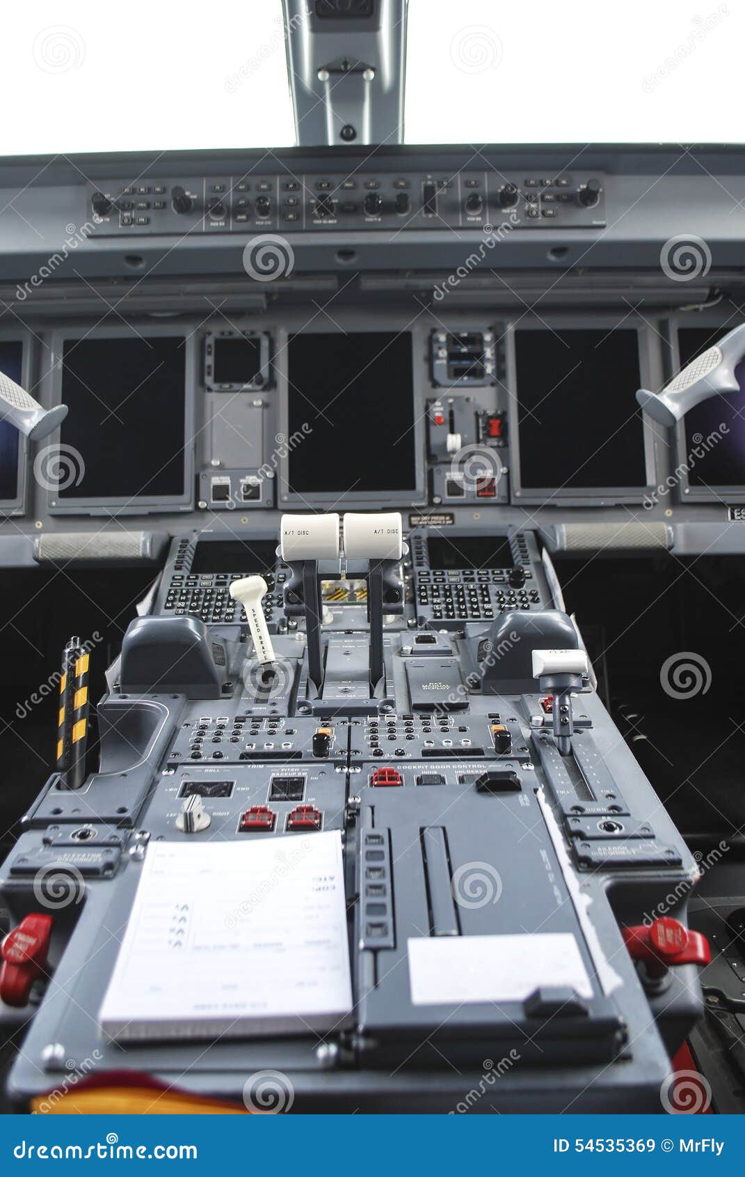 Embraer flight deck stock image. Image of isolated, airbus - 54535369