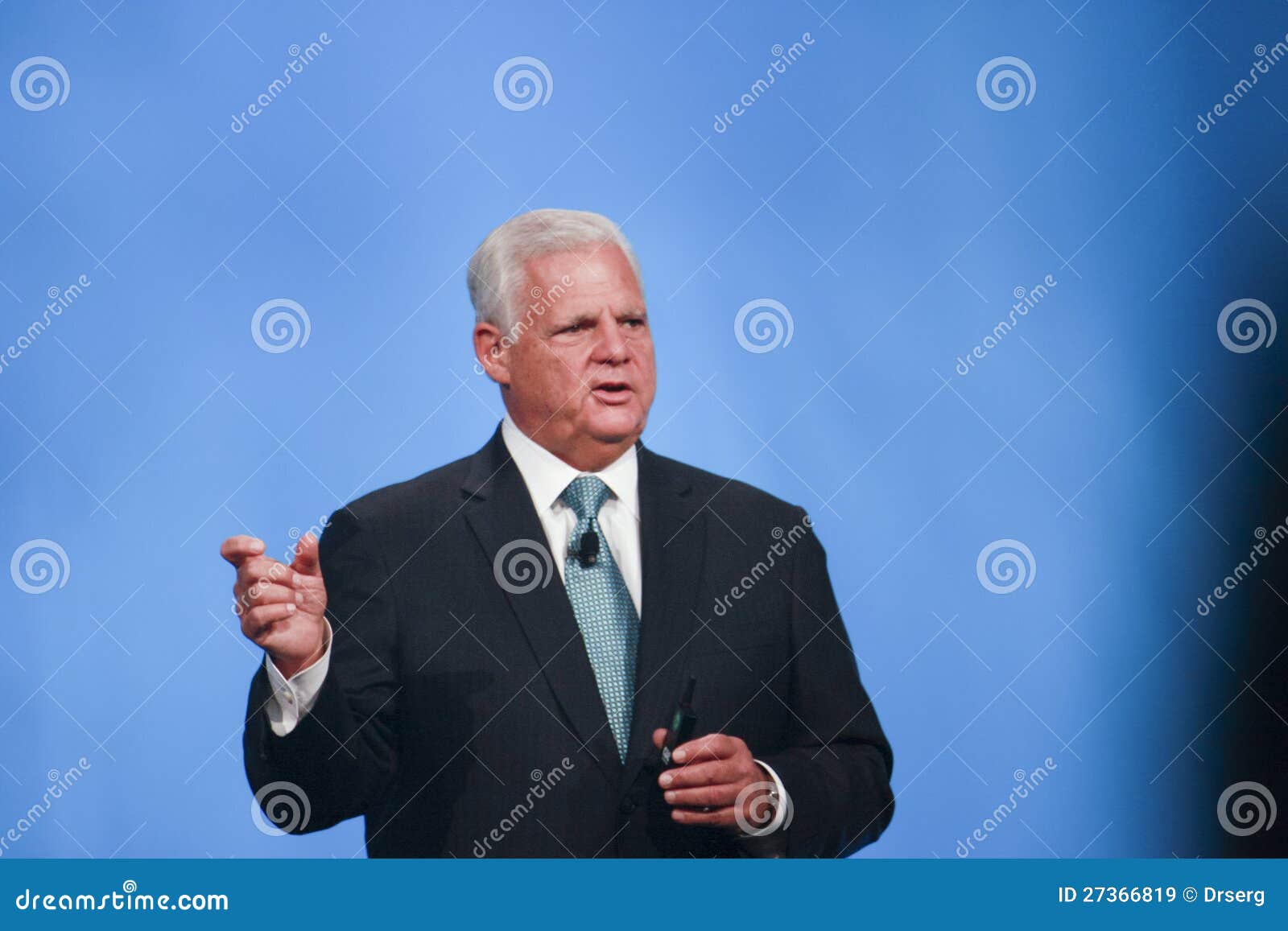 EMC CEO Joe Tucci editorial stock image. Image of openworld - 27366819