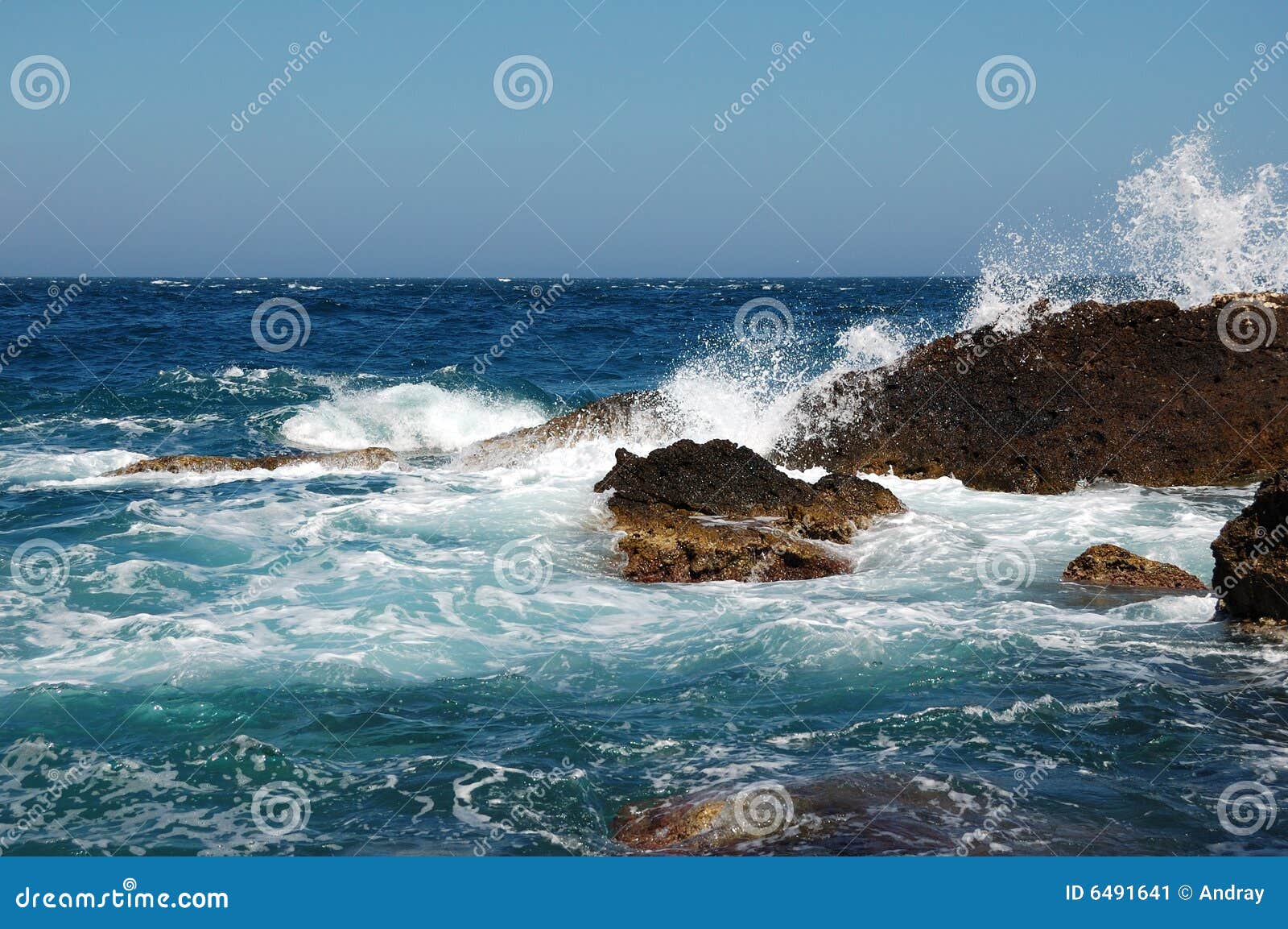 Emerald breaking waves stock image. Image of surf, breaking - 6491641