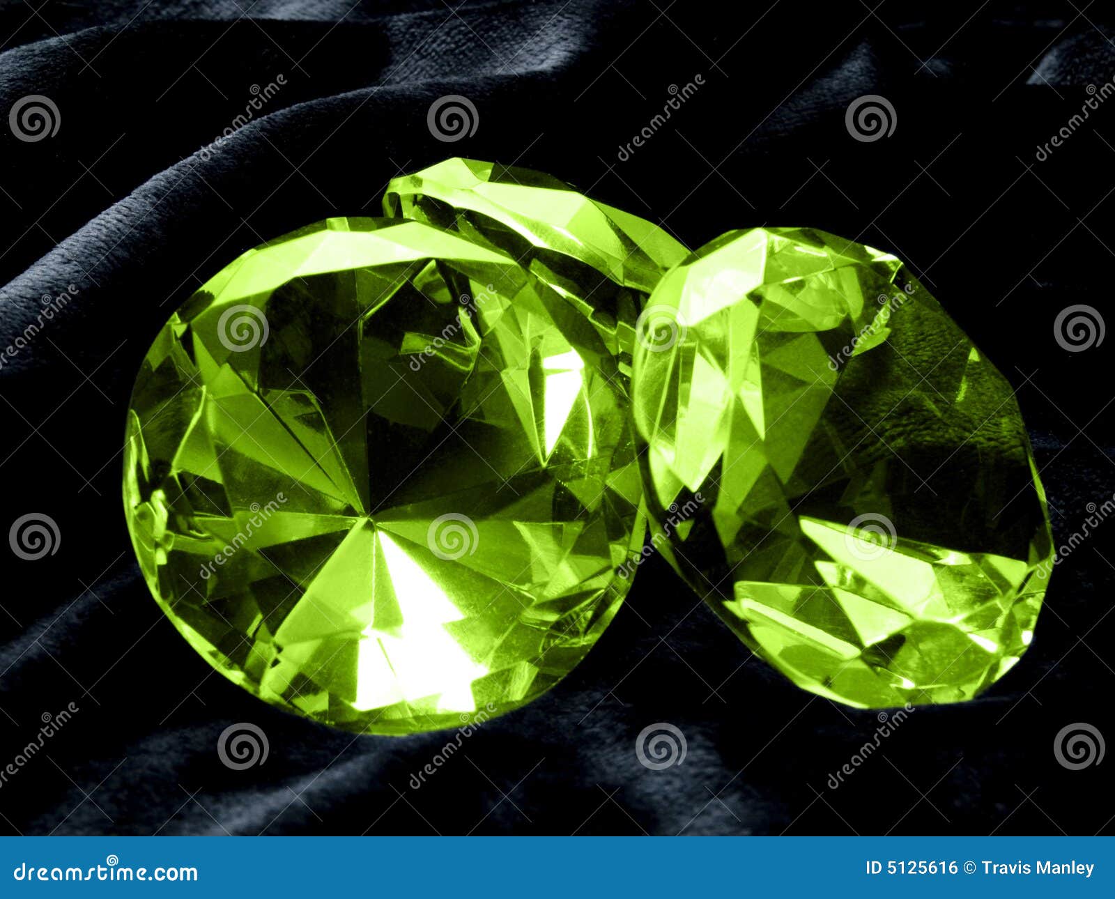 Emerald Jewel stock photo. Image of gift, wealth, stone - 5125616
