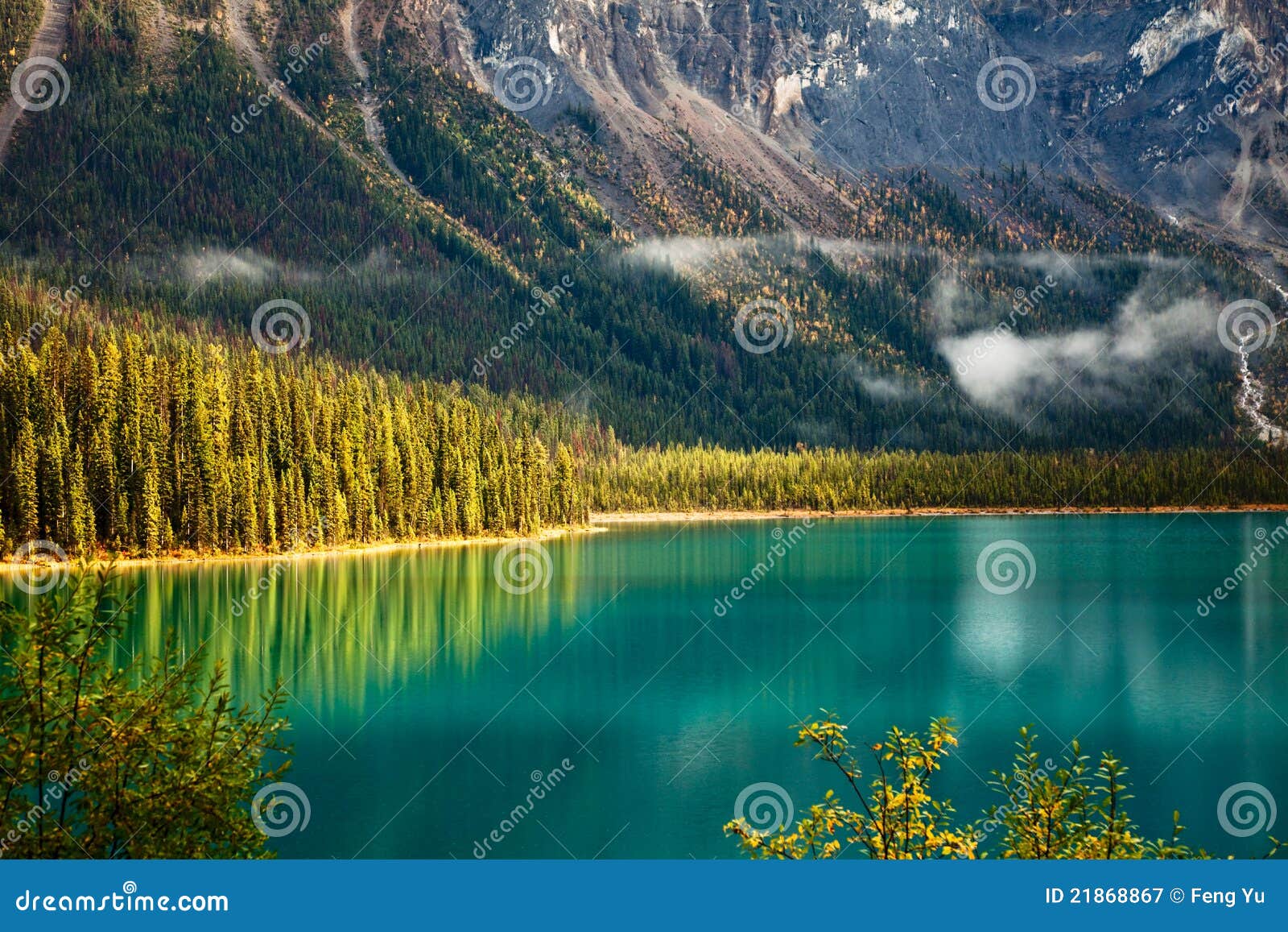 Emerald Moraine Lake