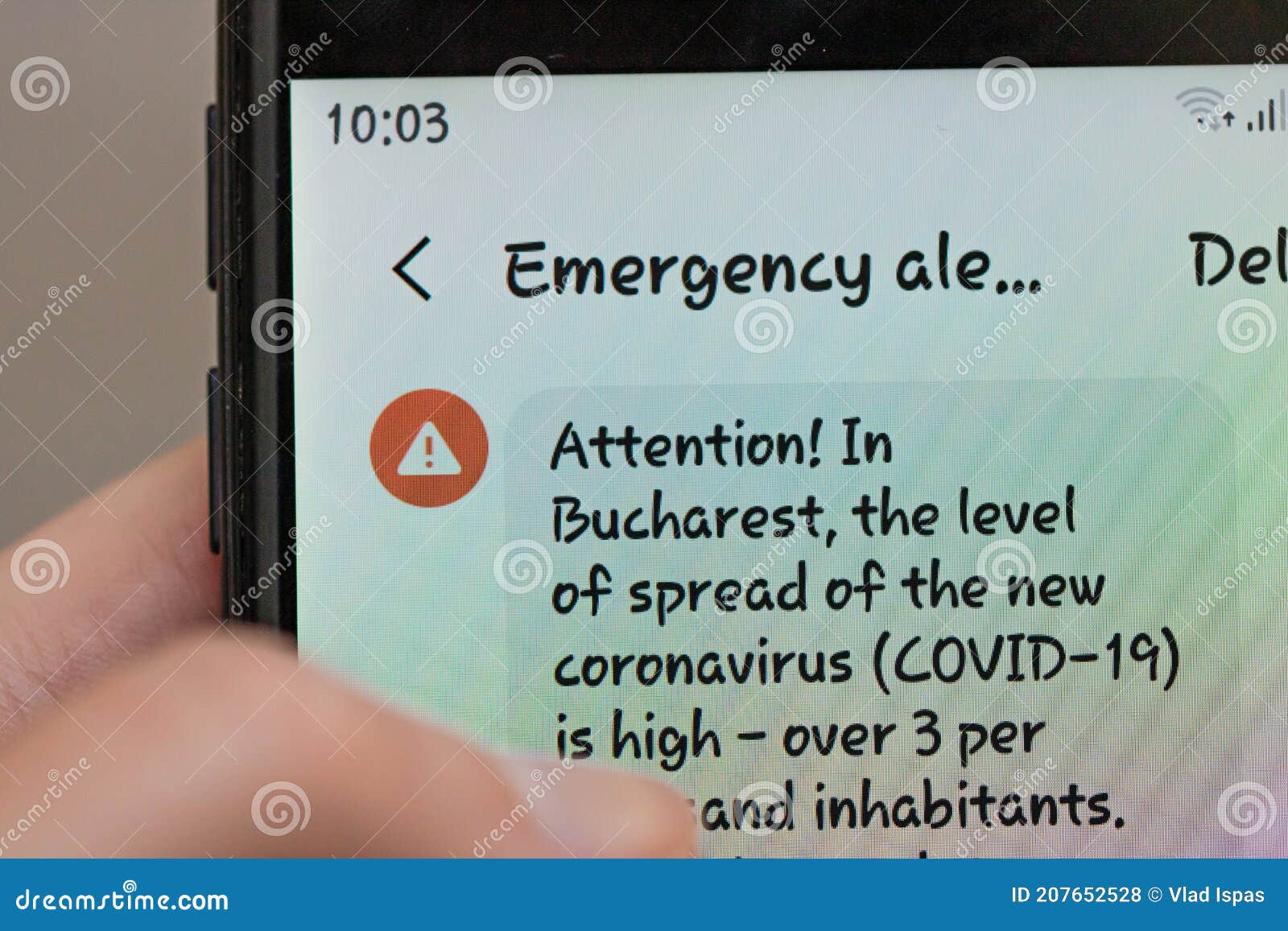 Emergency Alert on Smartphone, Authorities Announce State of Alert with ...
