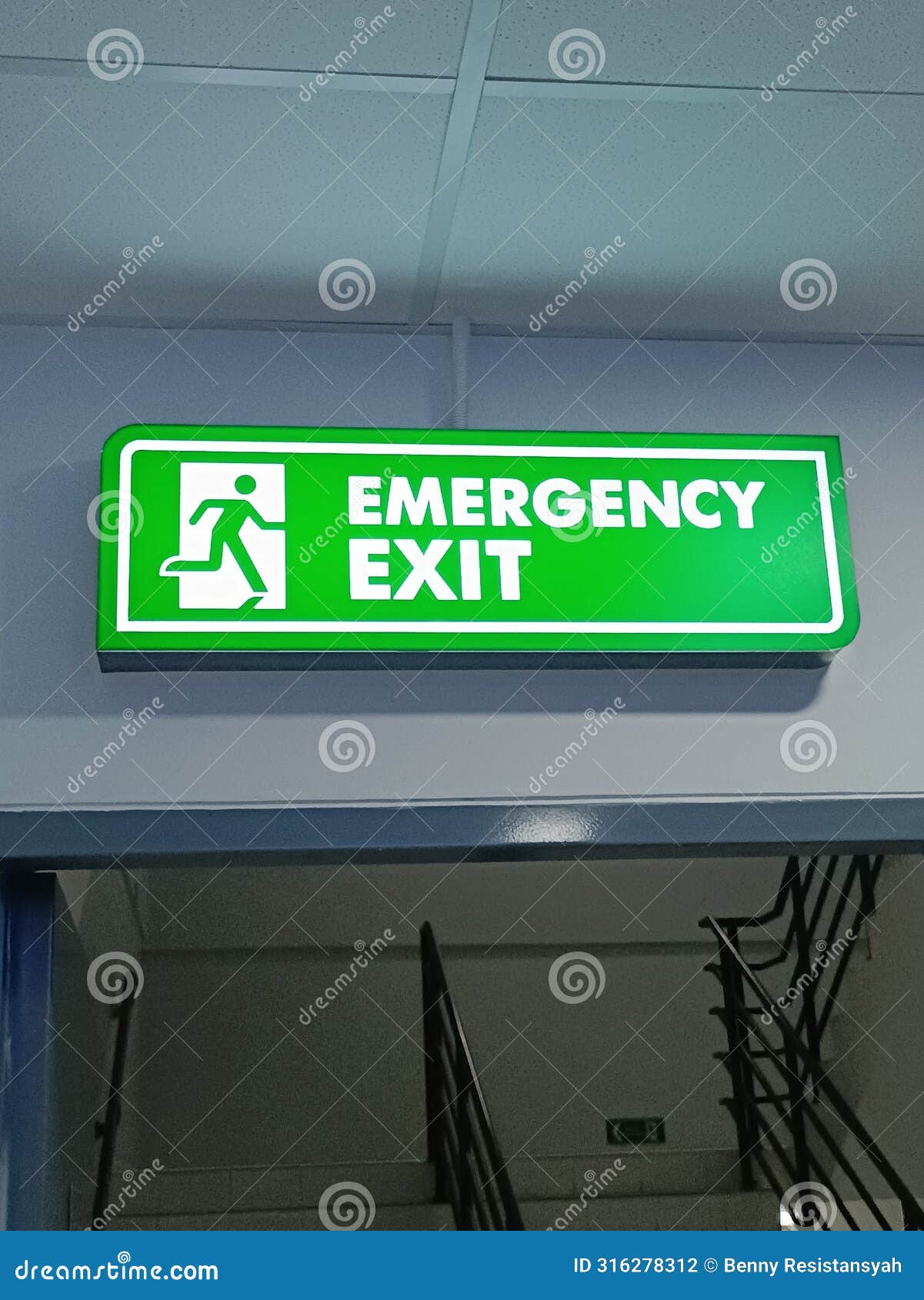 Proceed In Direction Arrow Traffic Sign Royalty-Free Stock Image ...