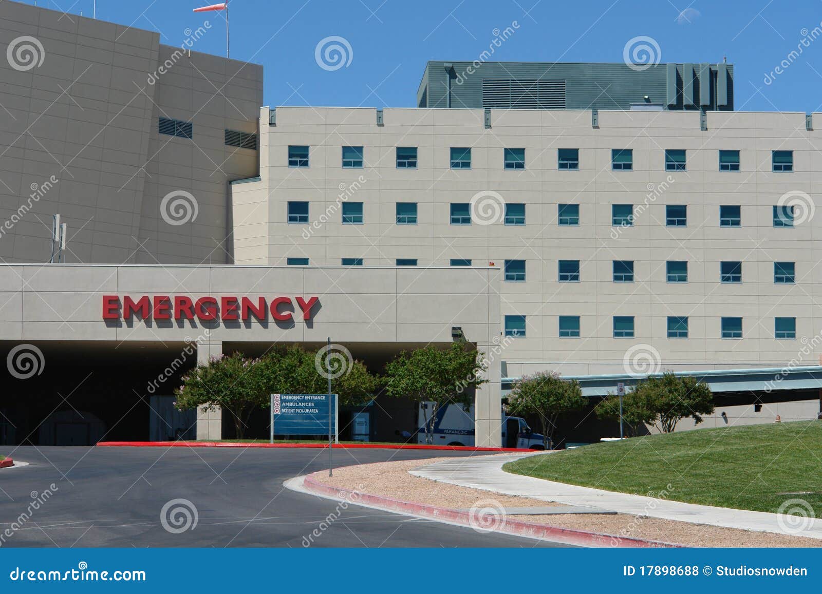 Emergency Hospital Building Royalty Free Stock Photos - Image: 17898688