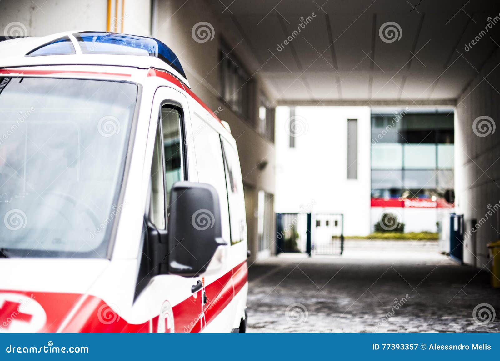 Emergency Operator in Action Editorial Photography - Image of devices ... Emergency Operator in Action Editorial Photography - Image of devices ...
