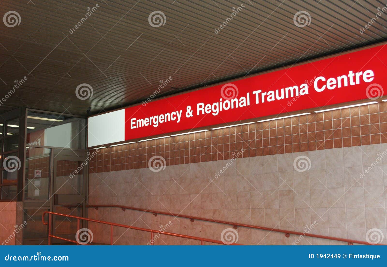 3,640 Emergency Room Sign Stock Photos - Free & Royalty-Free Stock ...