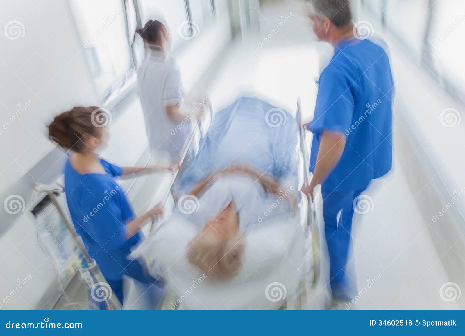 Emergenza Paziente Dell'ospedale Della Barella Della Barella Del Mosso ...