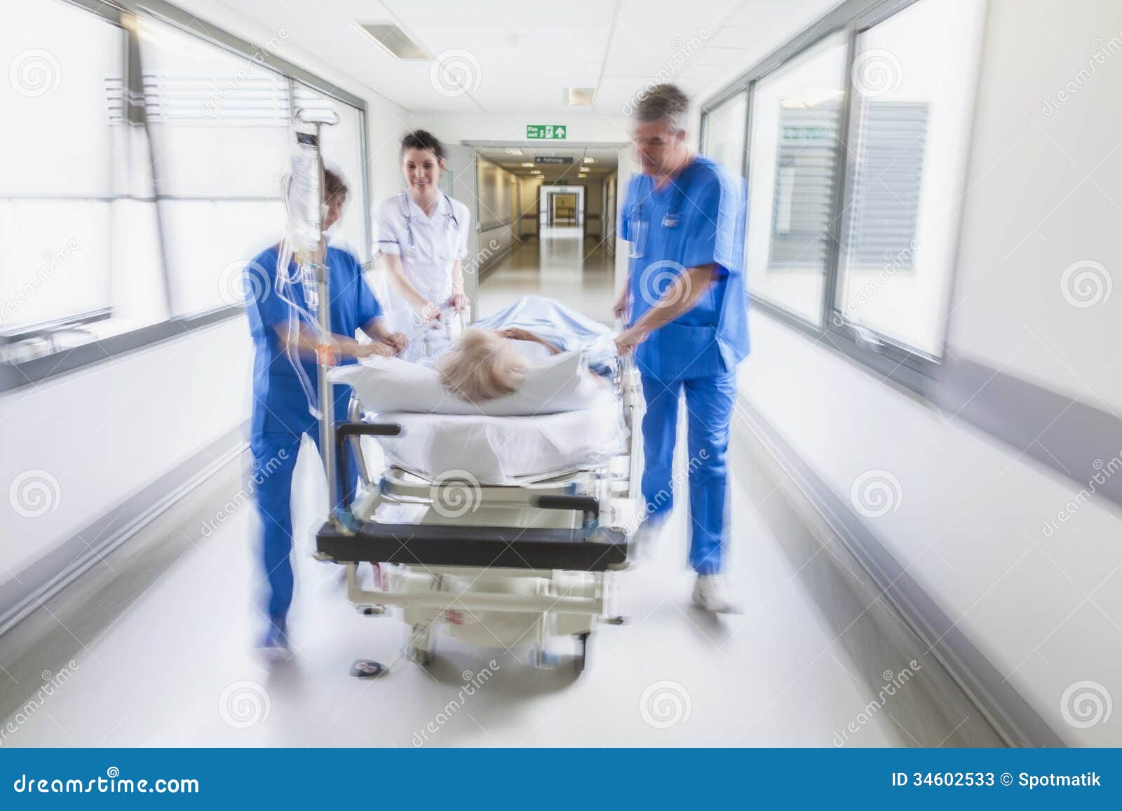 Emergenza Paziente Dell'ospedale Della Barella Della Barella Del Mosso ...