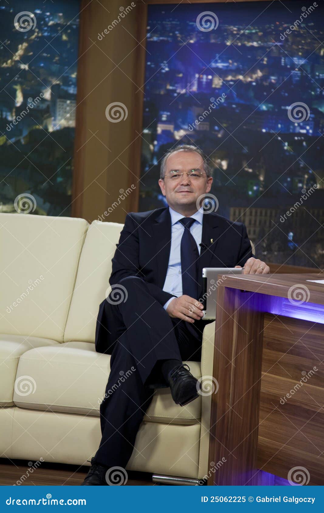 Emil Boc image éditorial. Image du perfection, homme - 25062225