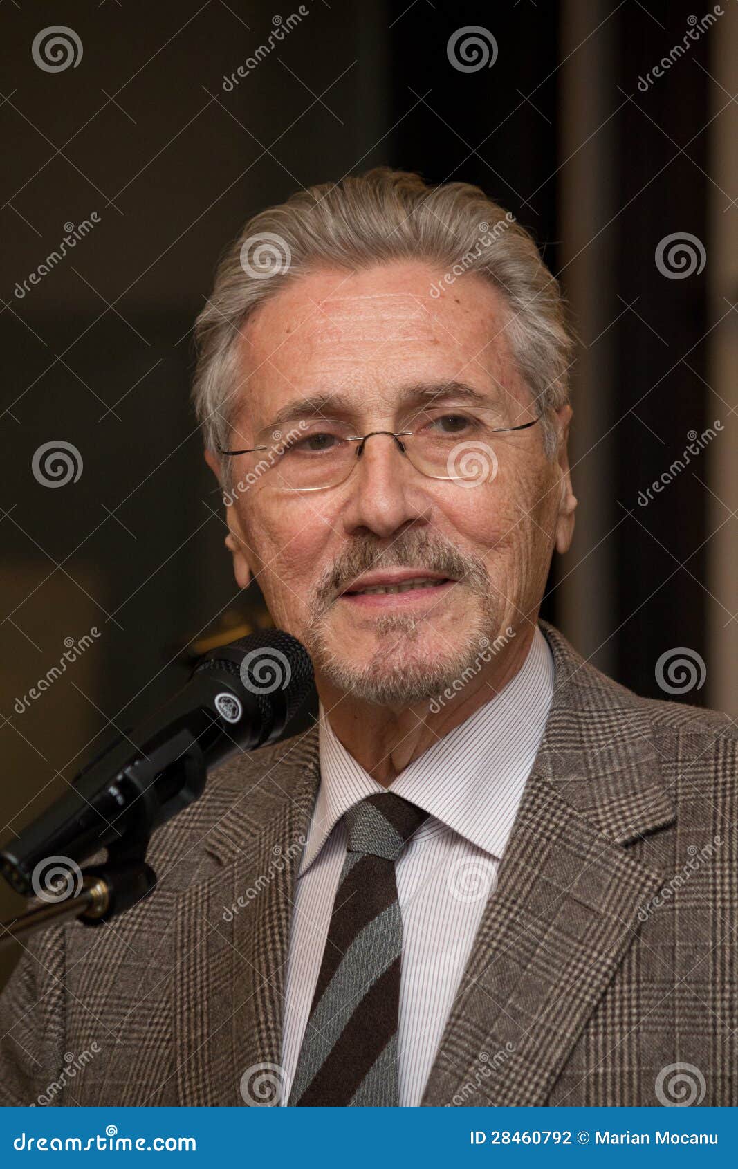 Emil Constantinescu fotografia editorial. Imagem de adeptos - 28460792