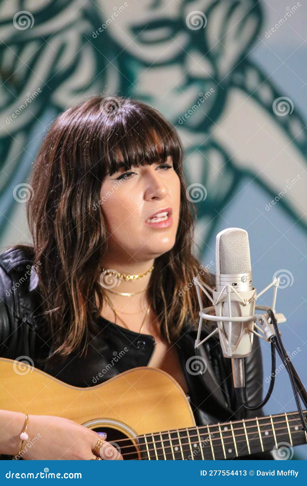 Emily Warren Films a Session in Brooklyn Editorial Stock Photo - Image ...