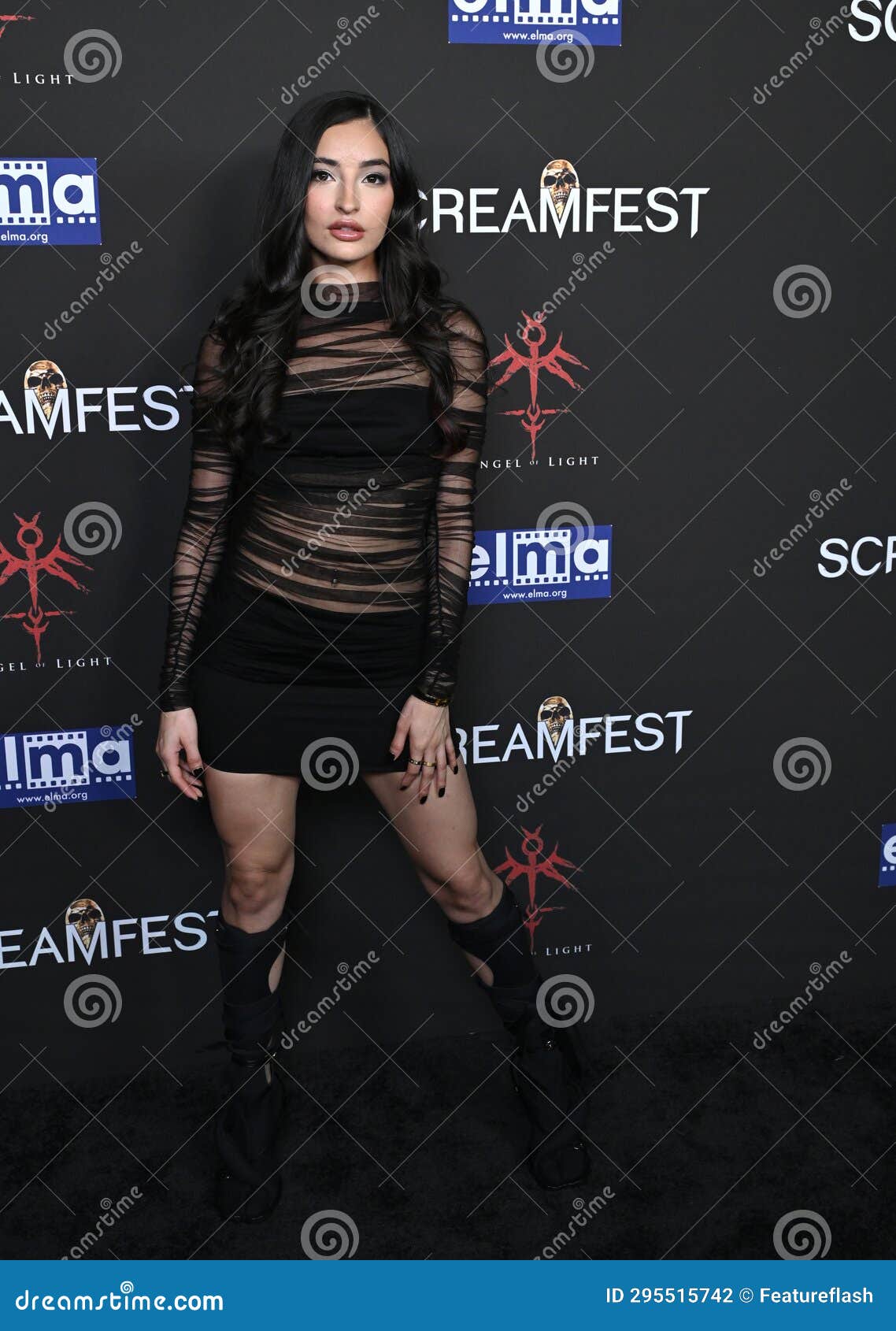 Emily Willis editorial photography. Image of fame, angeles - 295515742