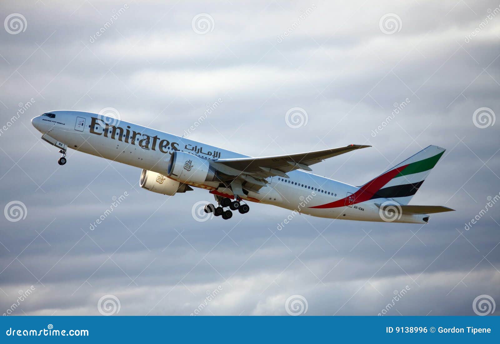 Emirates Boeing 777-200 Taking Off. Editorial Photo - Image of aviation ...
