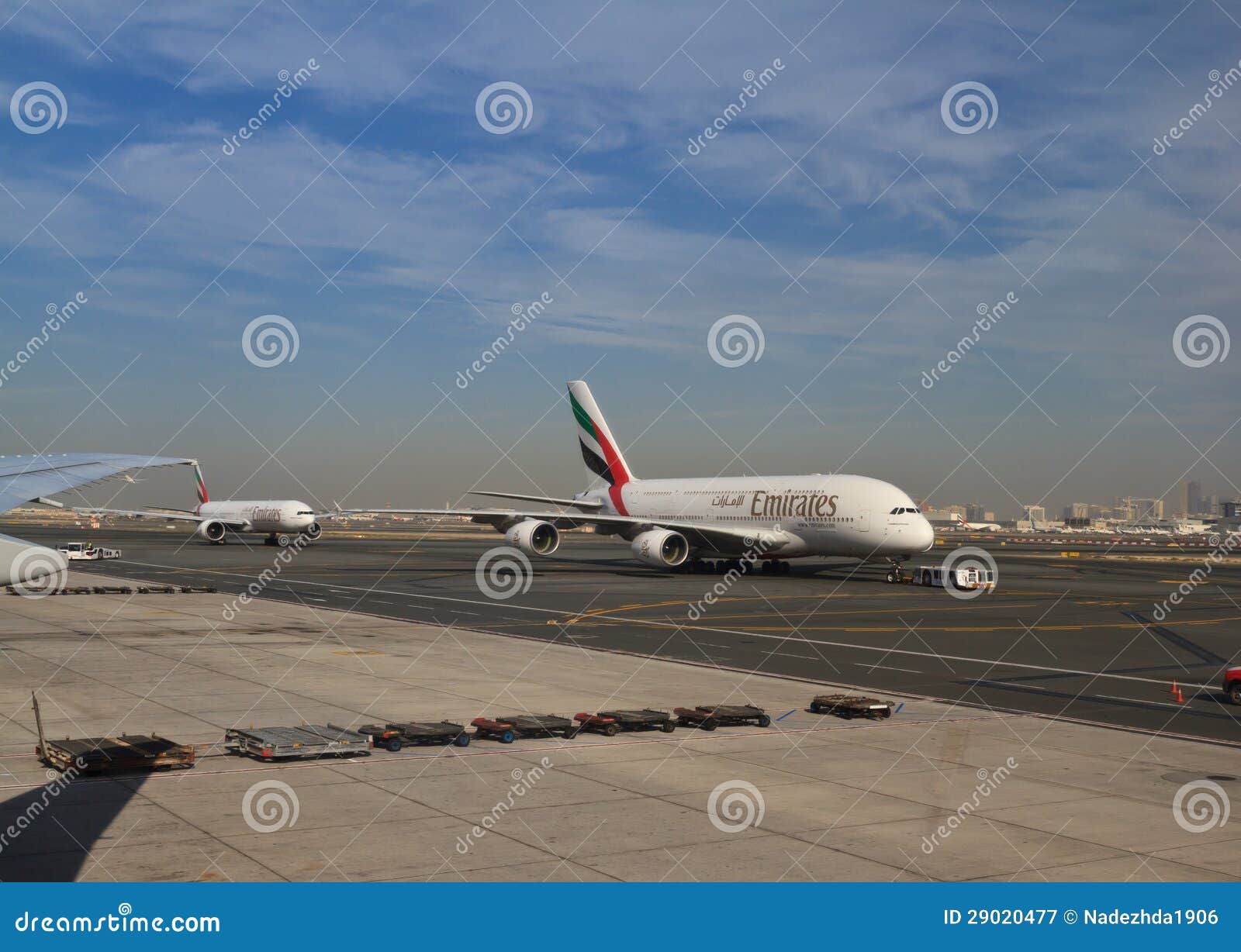 Emirates plane take off editorial photography. Image of a380 - 29020477