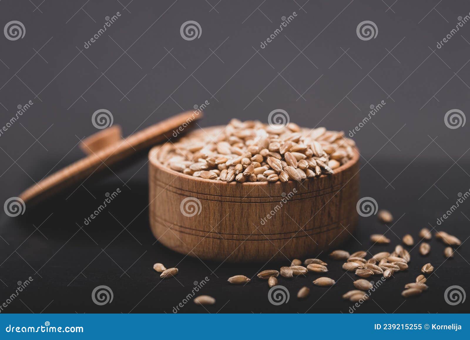 Emmer Wheat or Hulled Wheat Stock Image - Image of ingredient, uncooked ...