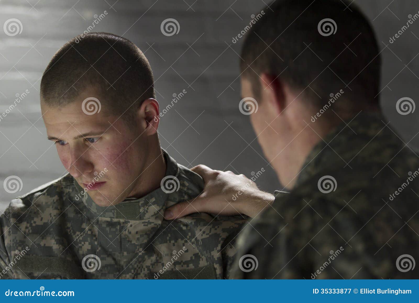 Emotional Soldier Talking with Peer, Horizontal Stock Image - Image of ...
