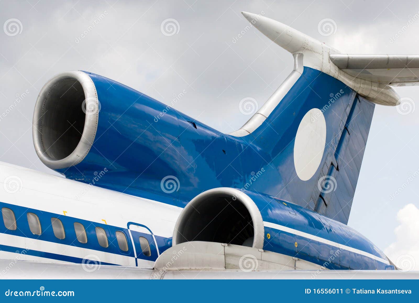 Empennage D'arrière D'avion Image stock - Image du turbine, avion: 16556011