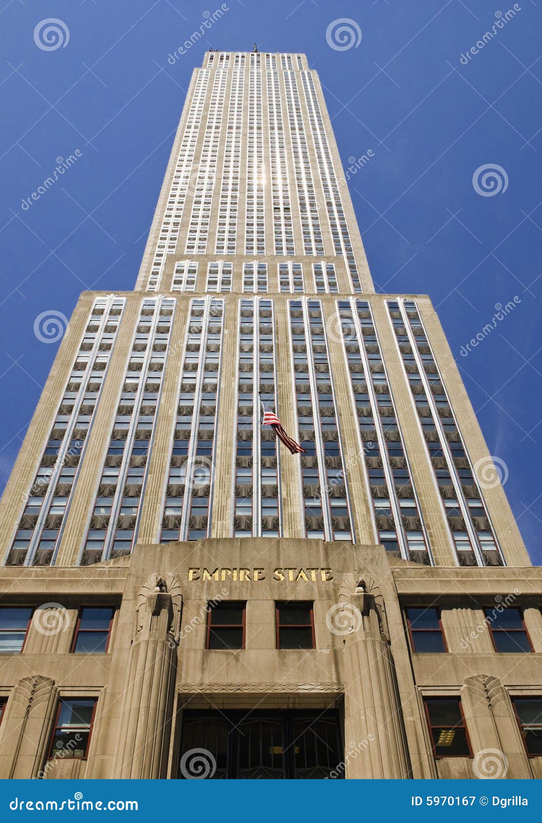 Empire State Building Low Angle View Editorial Photography - Image of ...