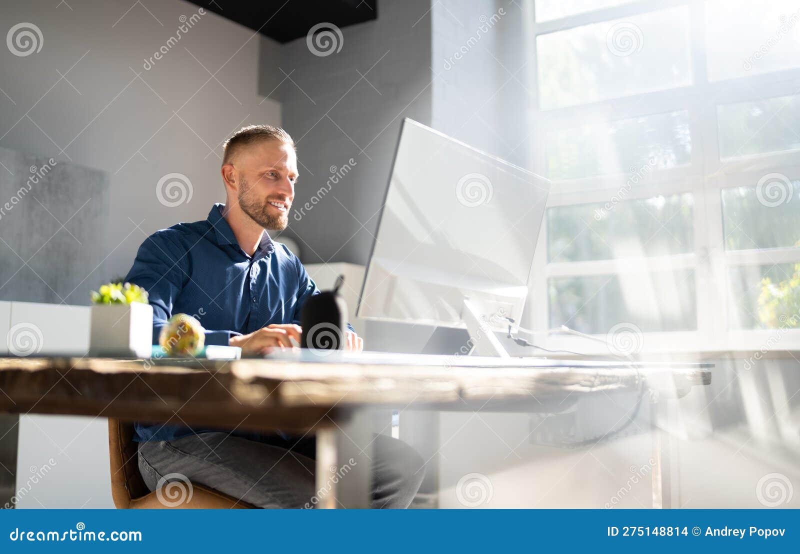 Employee Working on Desktop Computer Stock Photo - Image of virtual ...