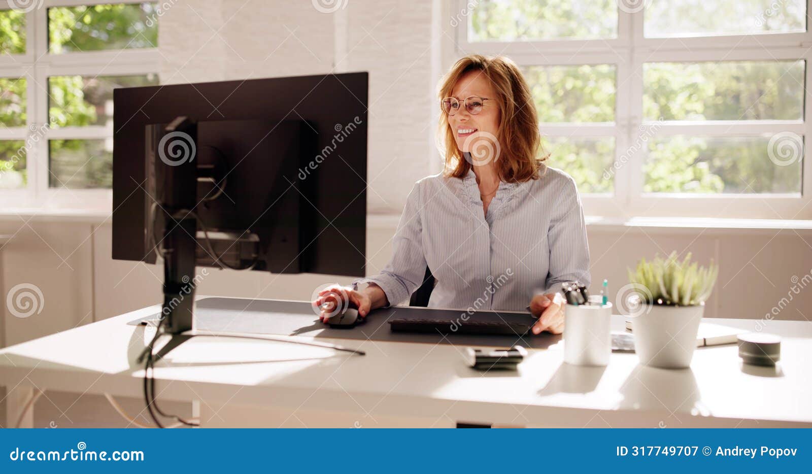 Employee Working on Desktop Computer Stock Image - Image of employee ...