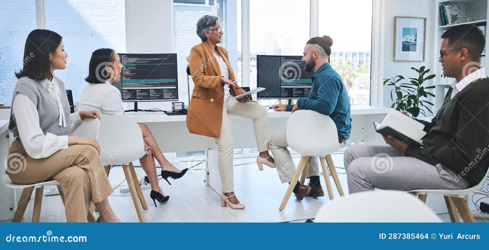 Employees, Coaching and Manager with Feedback, Programming and Code ...