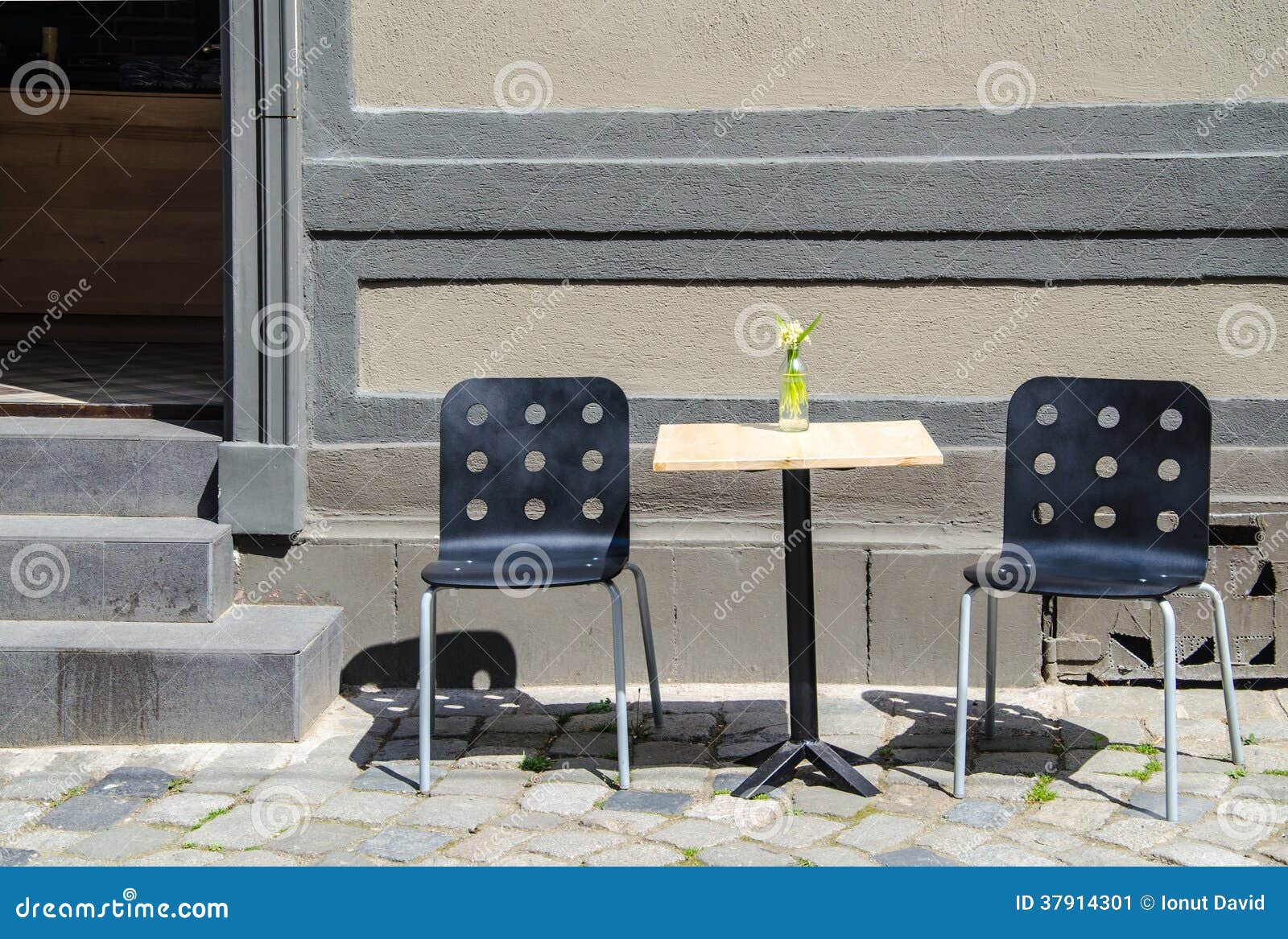 Emplty Table Street Stock Photos - Free & Royalty-Free Stock Photos ...