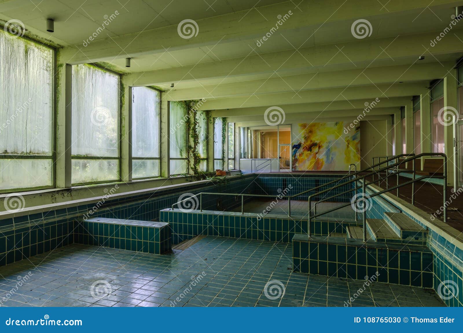 Empty Abandoned Swimming Pool Stock Photo - Image of discovery, places ...