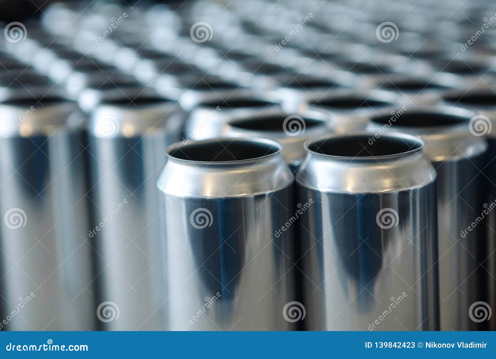 Empty Aluminum Cans without Lids and without Etiquette in Stock. Close ...