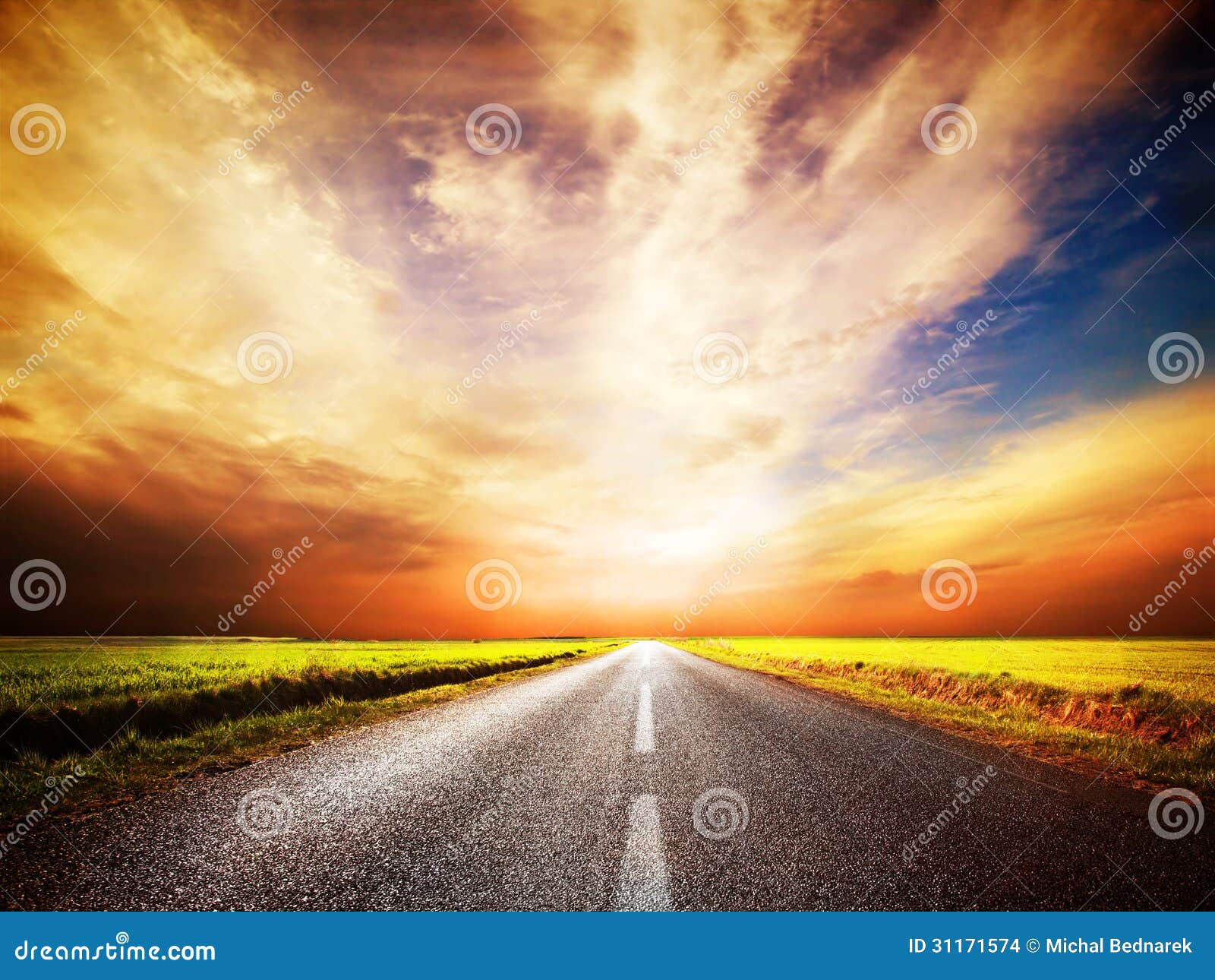 Empty Asphalt Road. Sunset Sky Stock Photo - Image of freeway, evening ...