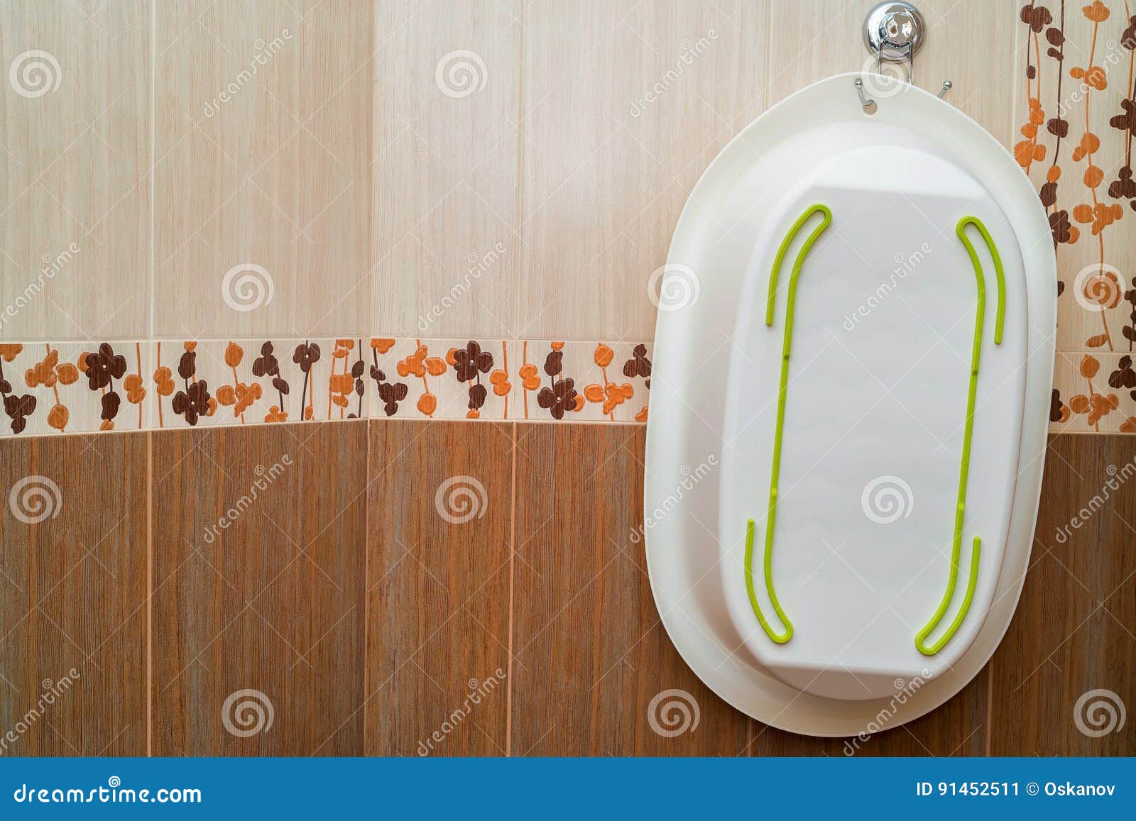 Empty baby`s bath tub stock image. Image of child, cheerful - 91452511