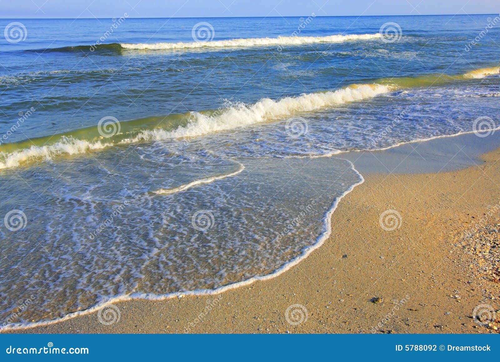 Empty beach stock photo. Image of wallpaper, beach, ocean - 5788092