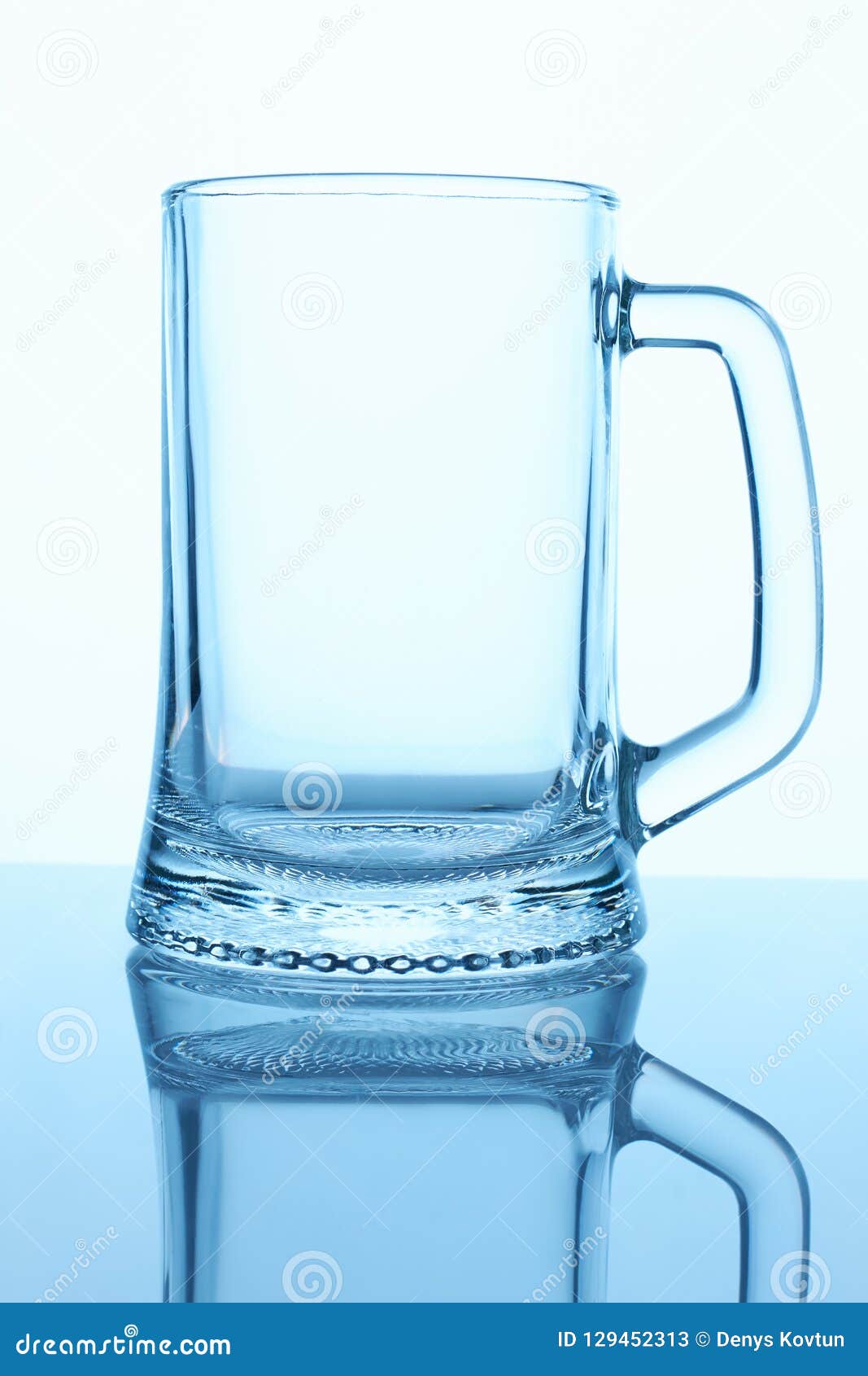 Empty Beer Glass Mug, Close Up. Stock Image - Image of enjoyment, glass ...