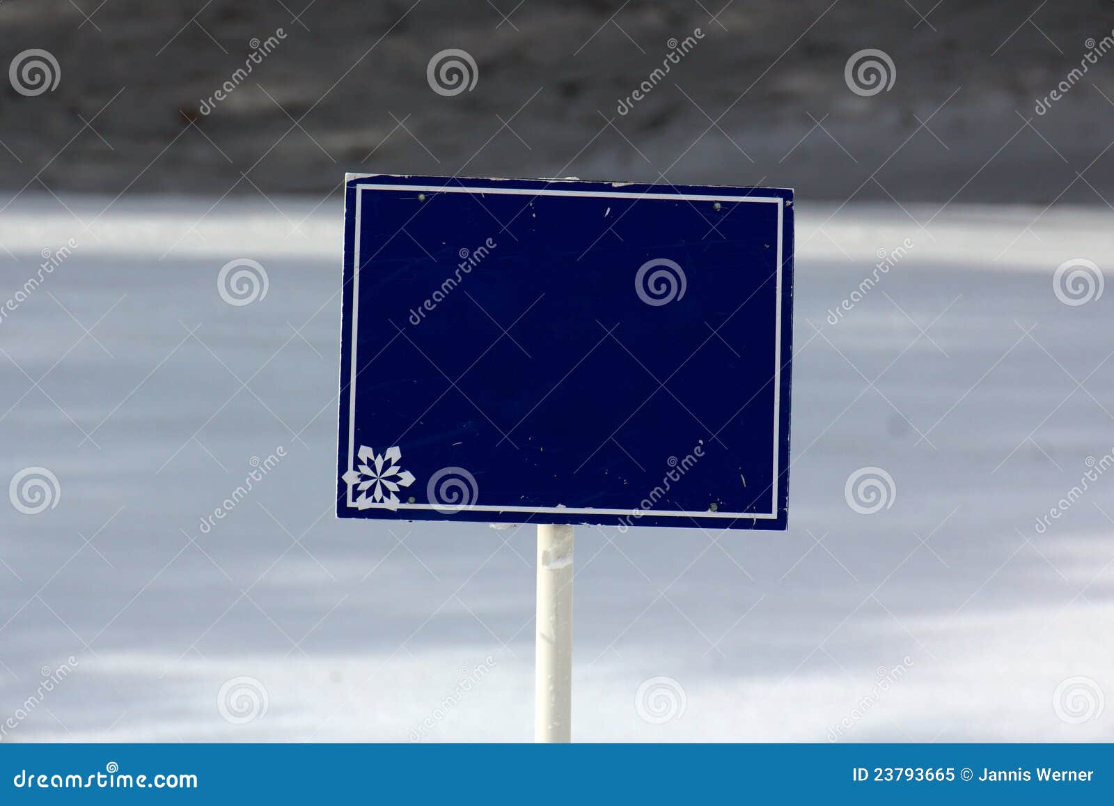 Empty Blue Sign on the Ski Slopes Stock Image - Image of snow, copy ...
