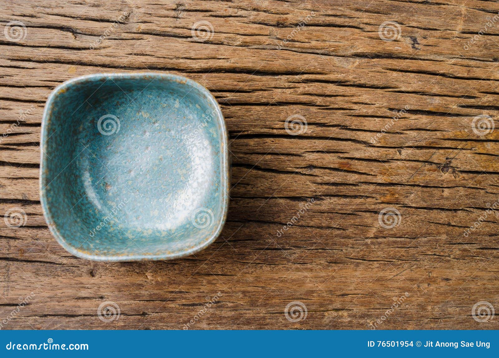 Empty Bowl on Rustic Wood, Japanese Handmade Ceramic Bowl, Cera Stock ...