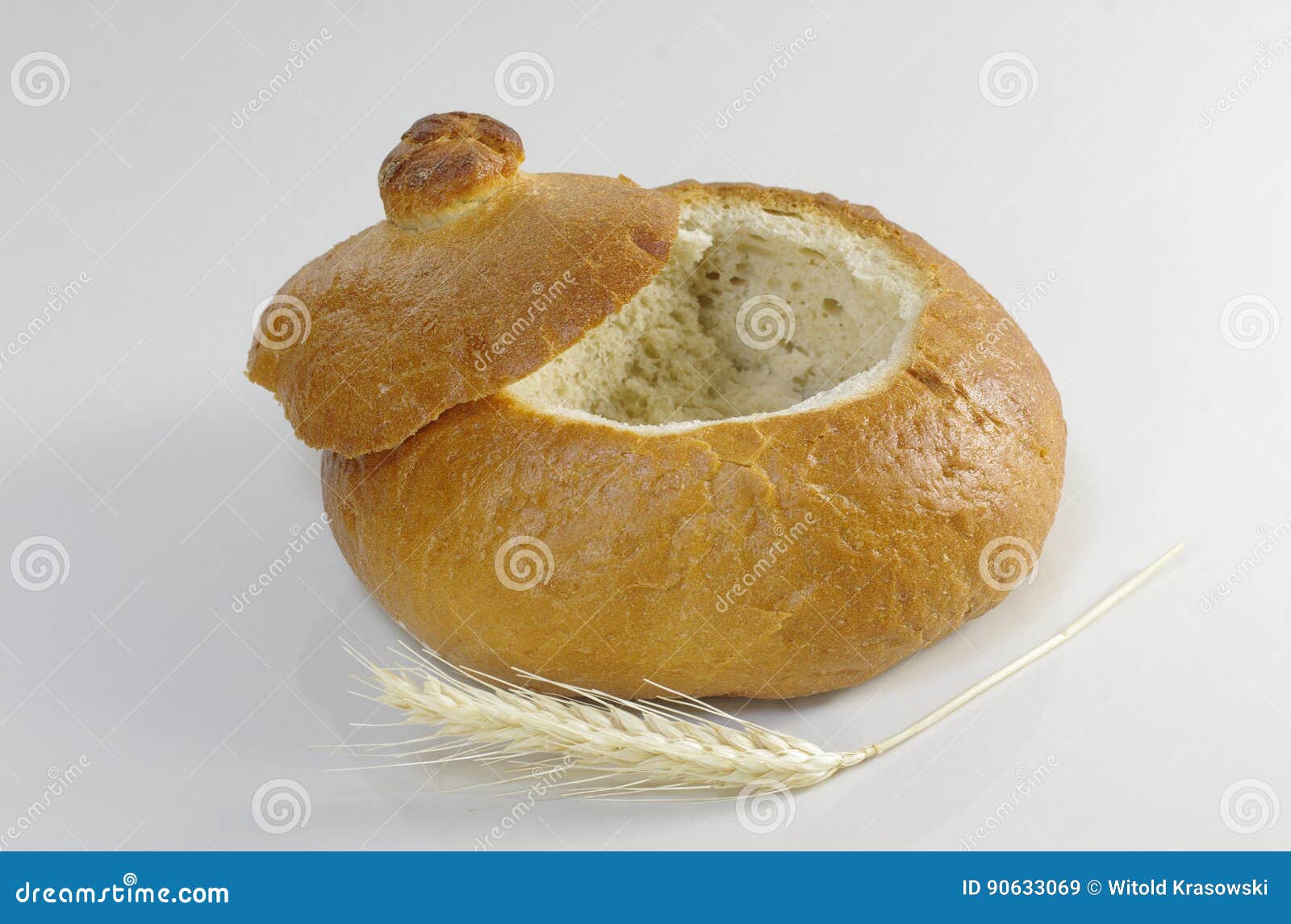Empty Bread Bowl with a Lid Stock Image - Image of corn, cereal: 90633069
