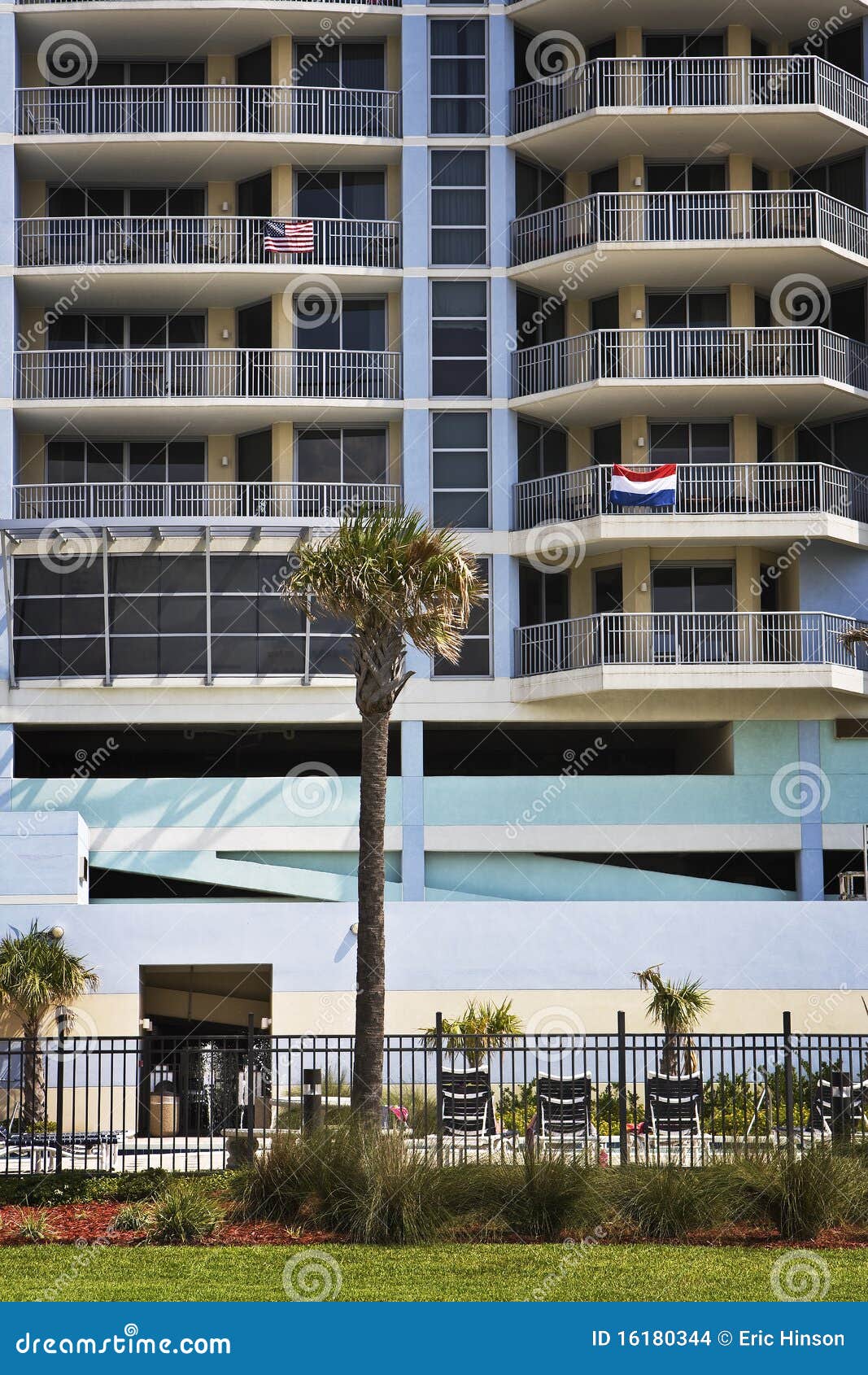 Empty Building & Palm Tree, Gulf Coast Stock Photo - Image of mess ...