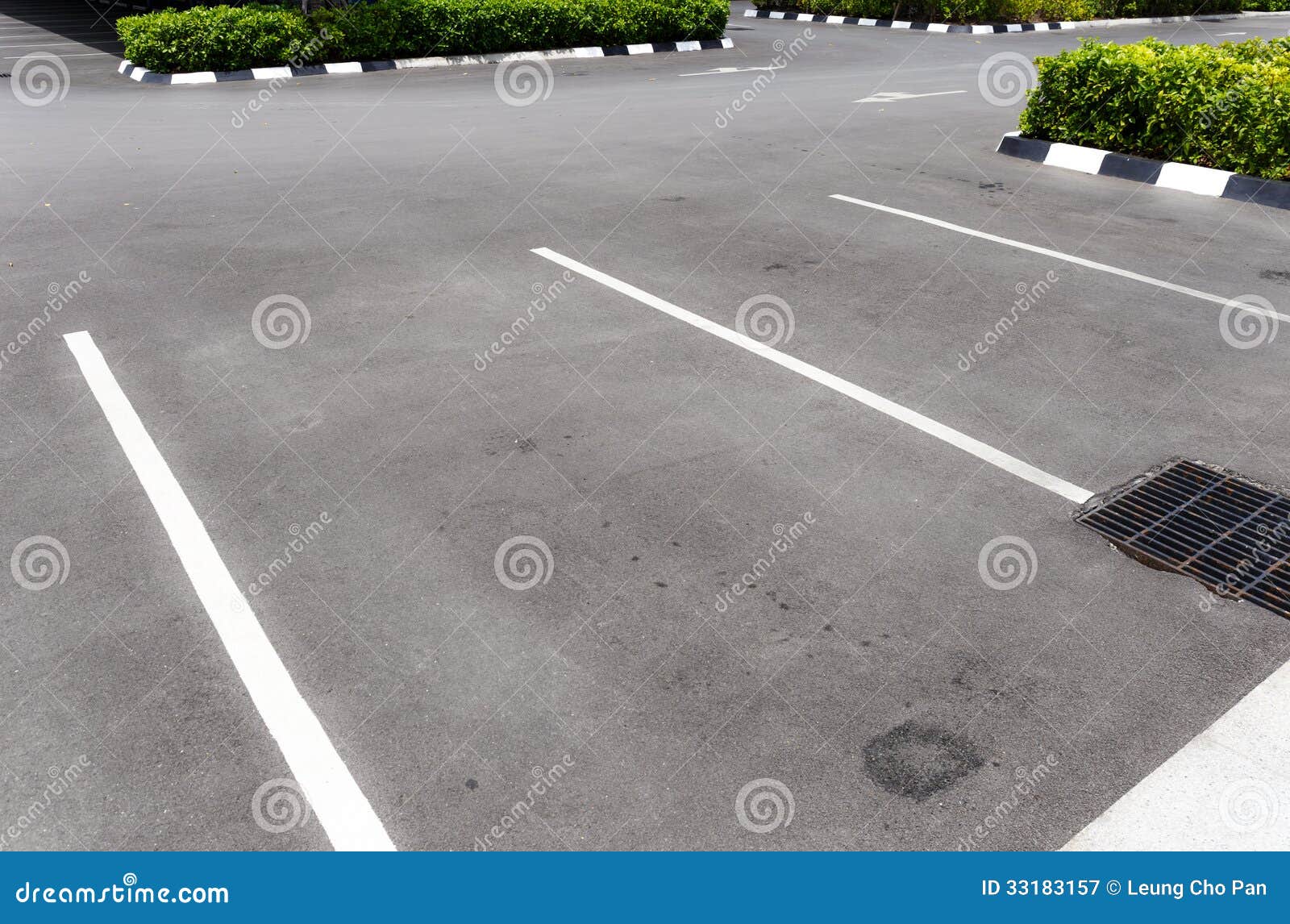 Empty car park stock image. Image of park, vacant, white - 33183157