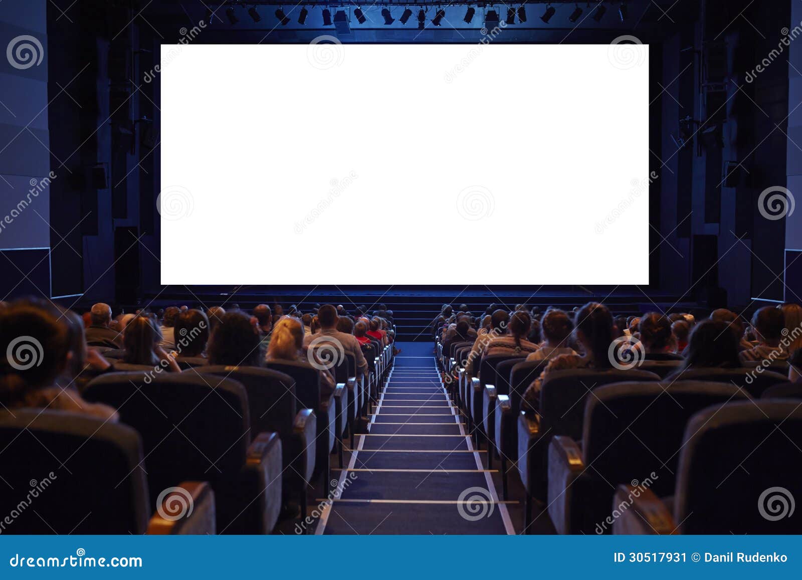 Empty Cinema Screen with Audience. Editorial Photo - Image of sitting ...