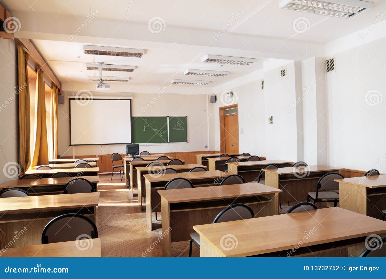 Empty classroom stock photo. Image of desolate, chalkboard - 13732752
