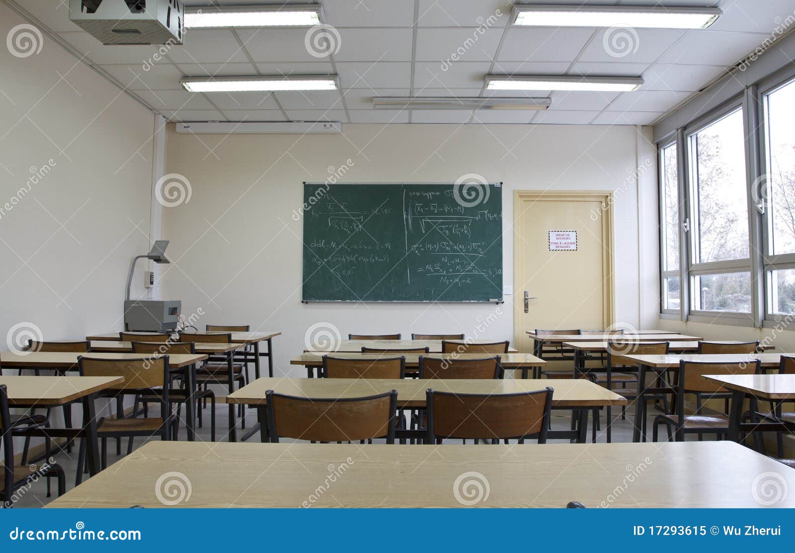 Empty Classroom Stock Image | CartoonDealer.com #17293615