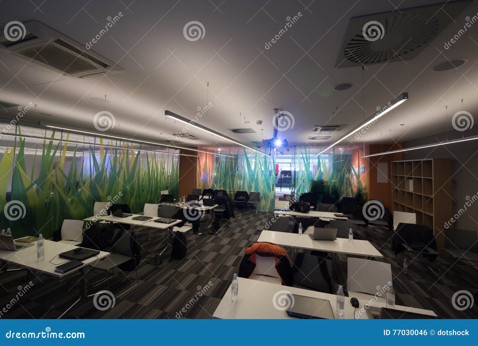 Empty it classroom stock photo. Image of desk, digital - 77030046