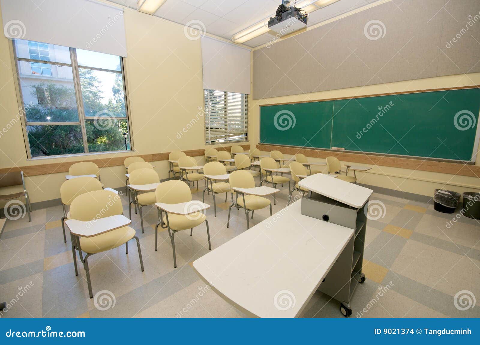 Empty Classrooms in College Stock Photo - Image of empty, faculty: 9021374