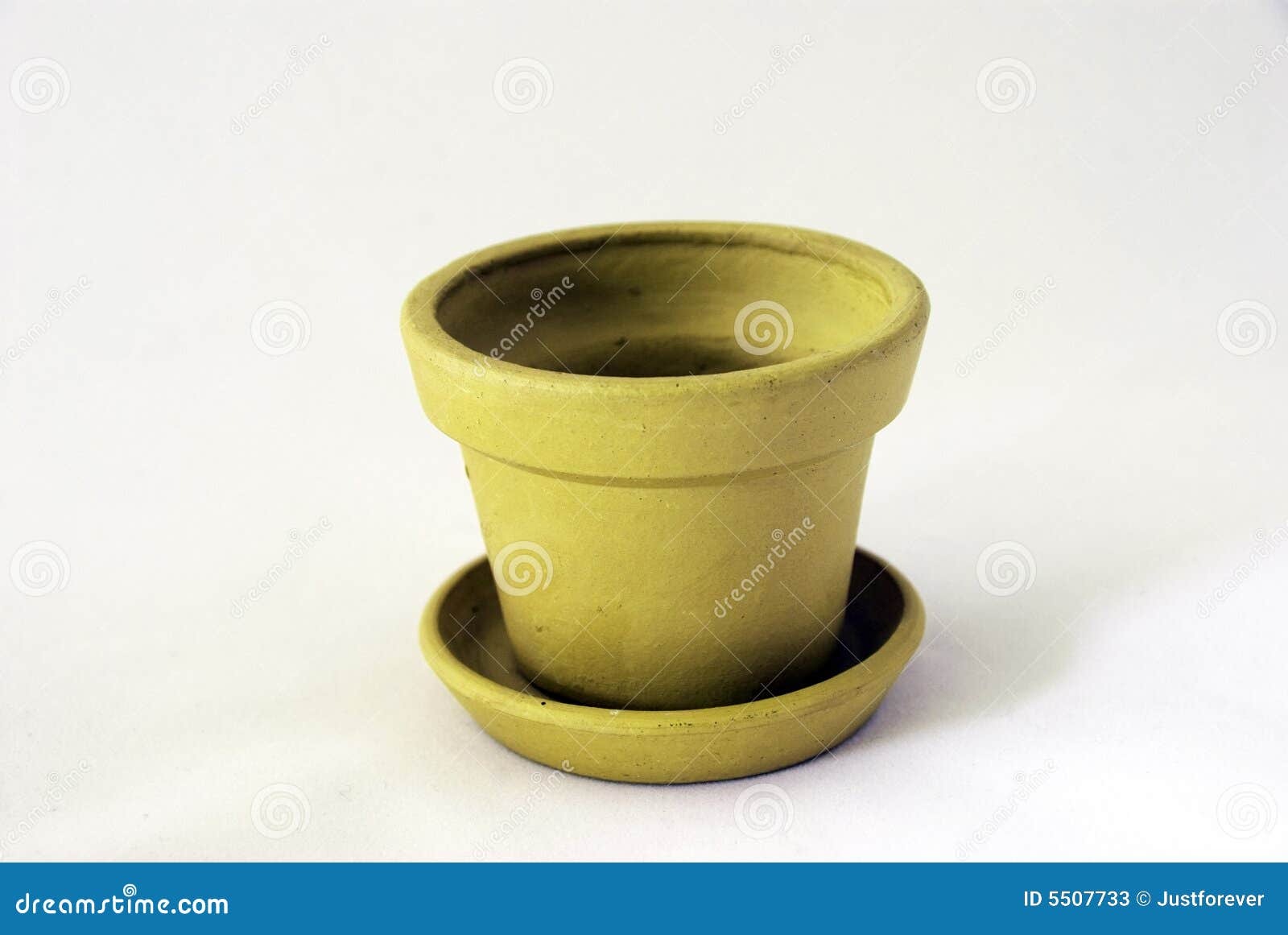 Empty clay pot stock image. Image of earthen, midle, plant - 5507733