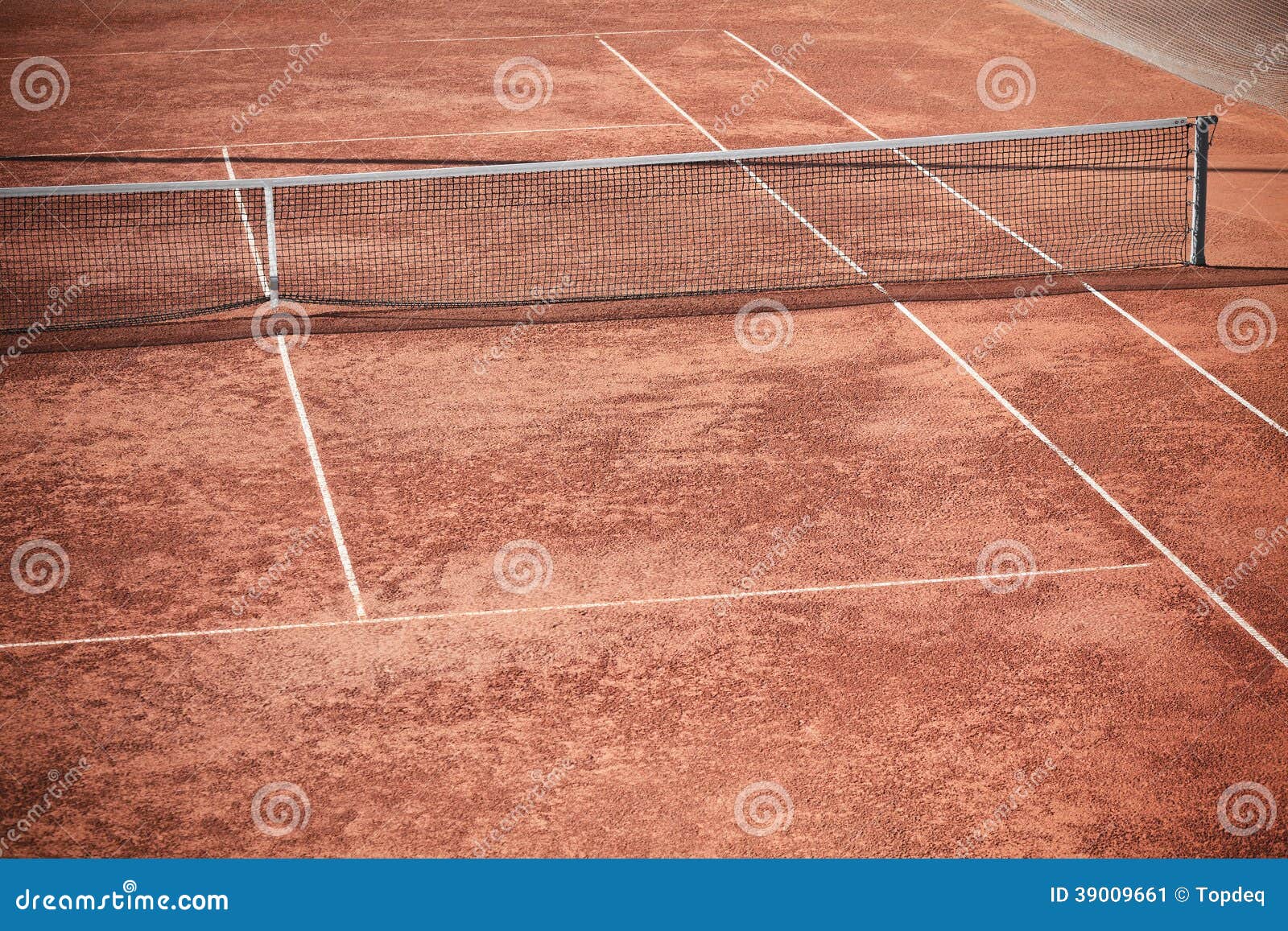 Empty Clay Tennis Court and Net Stock Image - Image of activity, bright ...