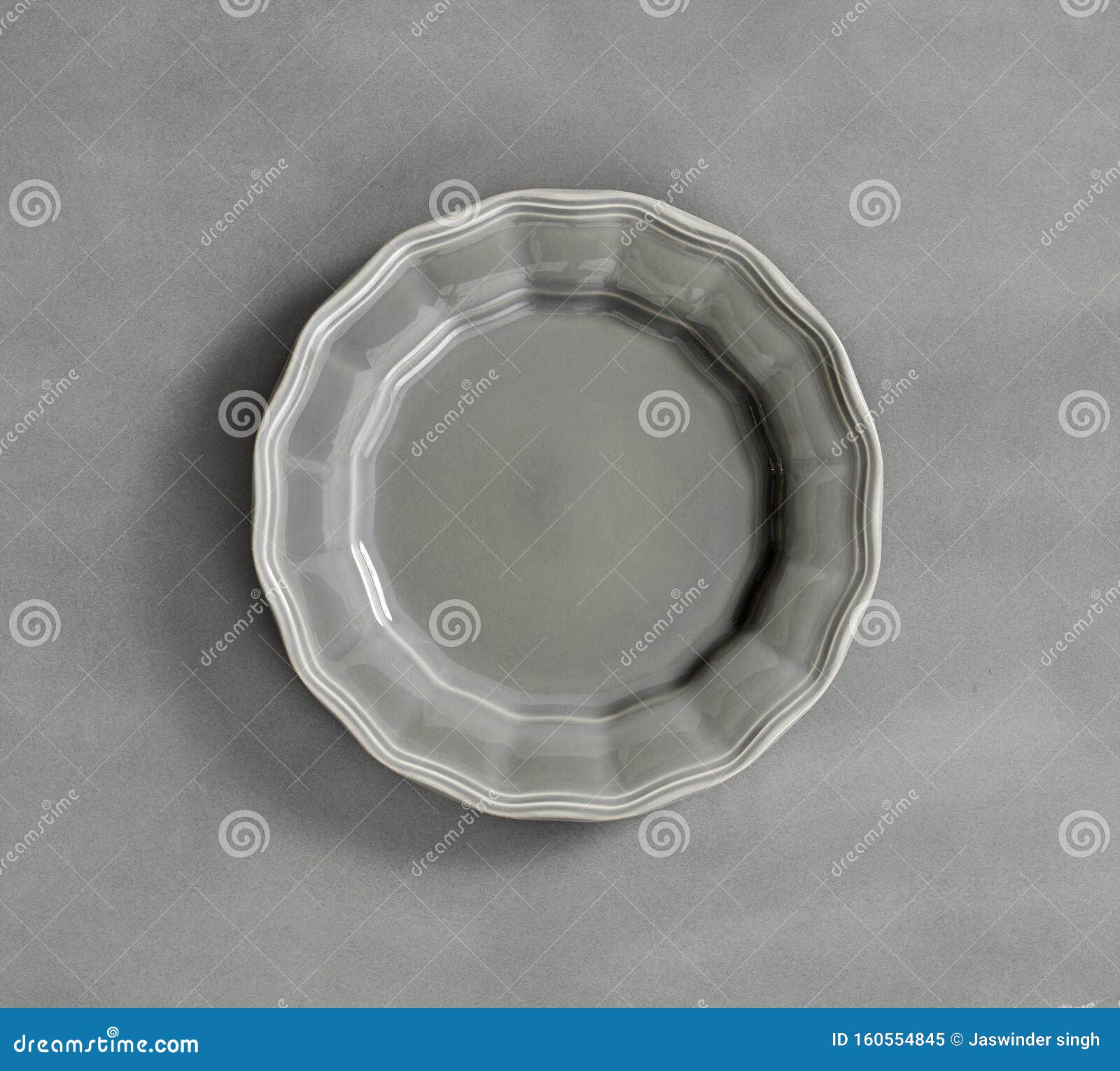 Empty Color Dish Plate Background - Empty Porcelain Color Dish of ...
