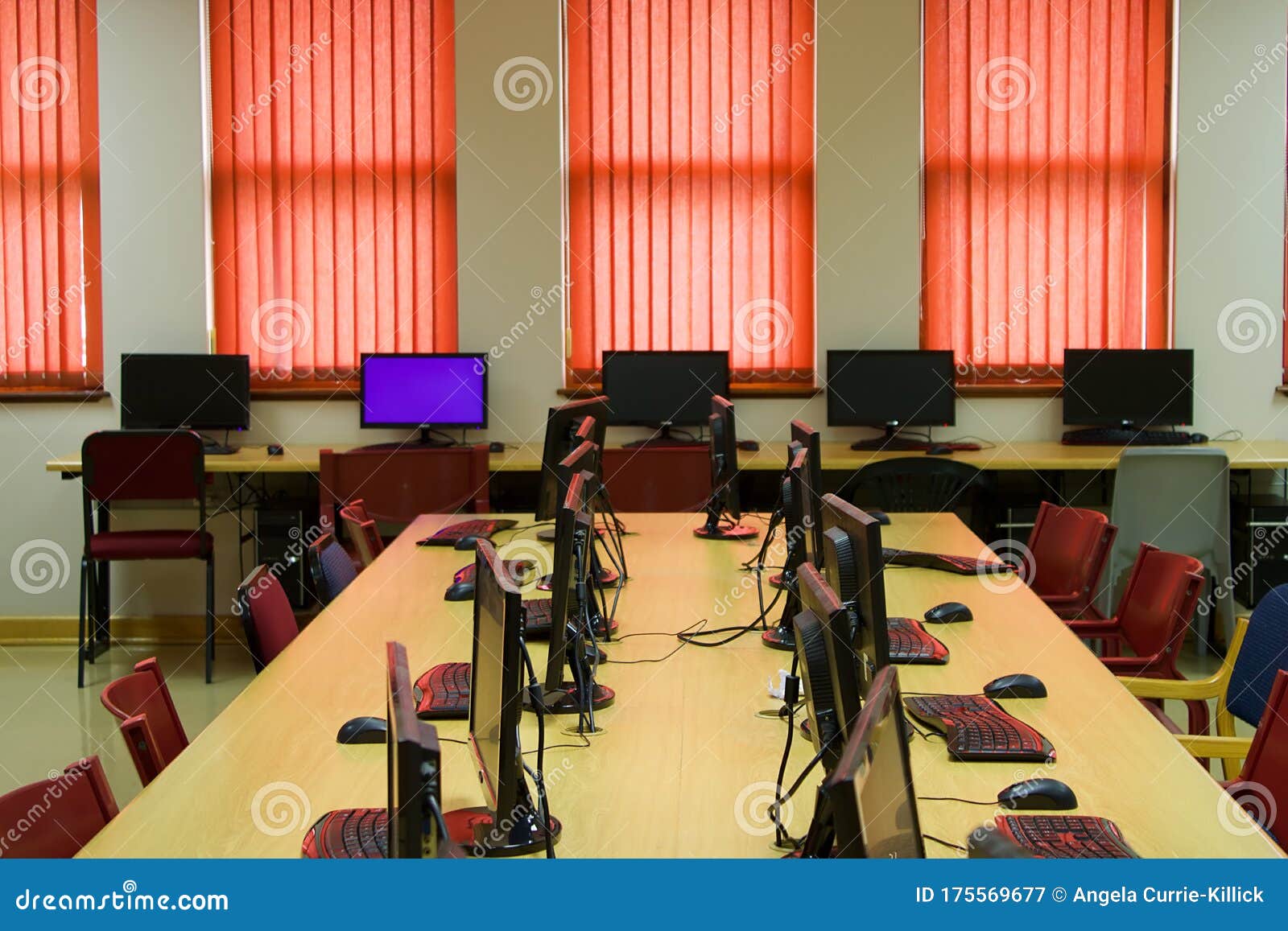 Empty Computer Classroom with Monitors Stock Image - Image of desks ...